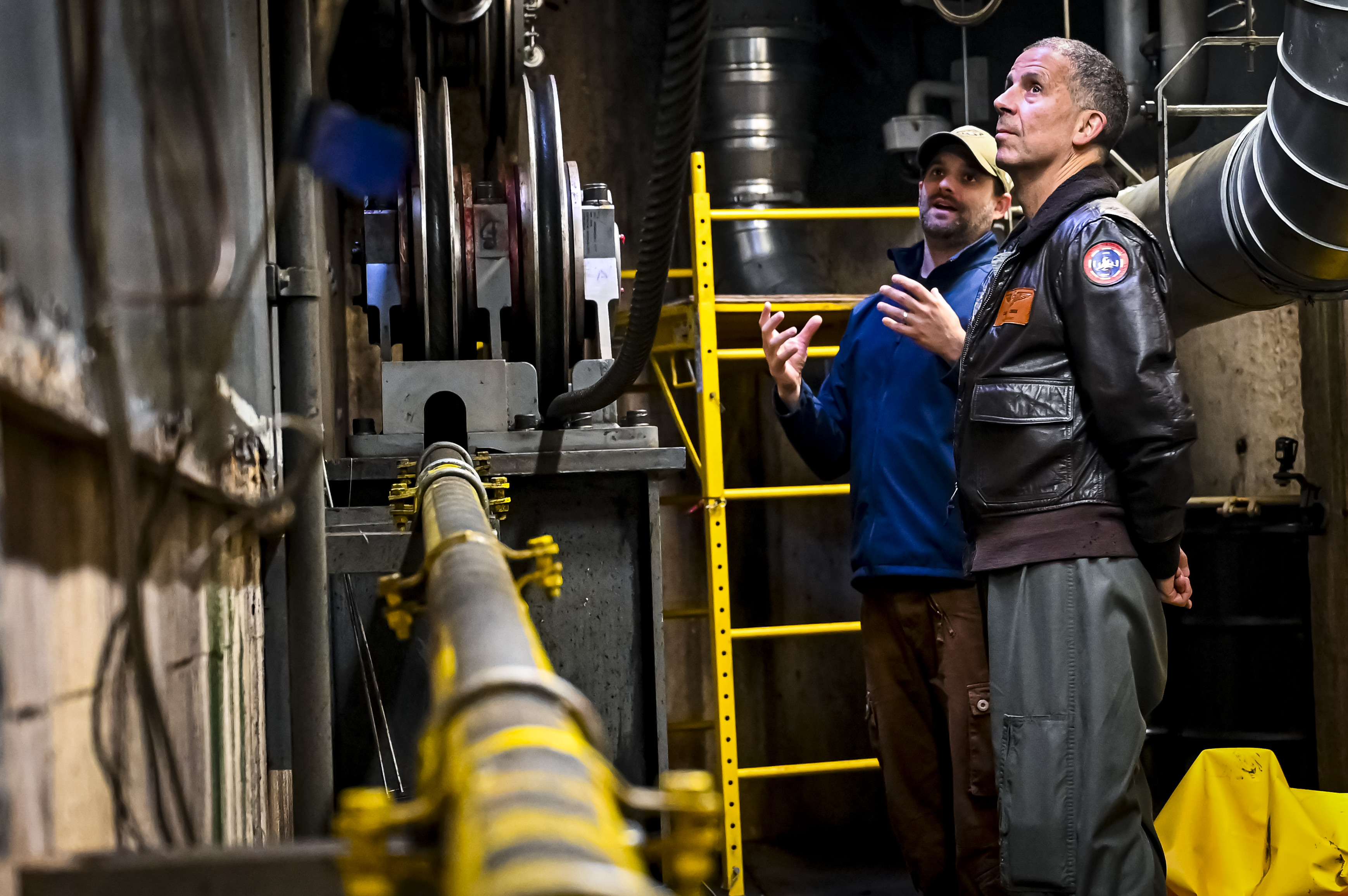 Naval Air Systems Commander visits NSA Lakehurst > Joint Base McGuire ...