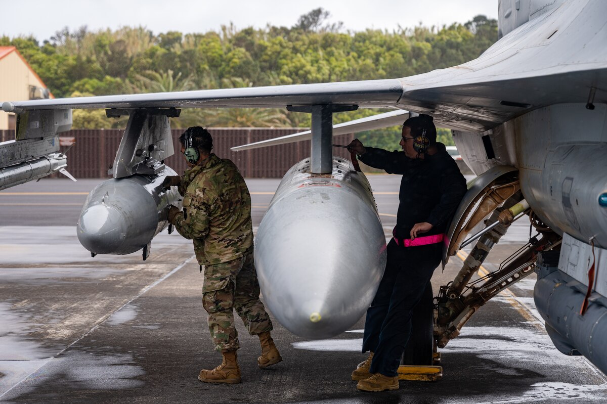 Lajes transient alert propels mission forward > Ramstein Air Base ...