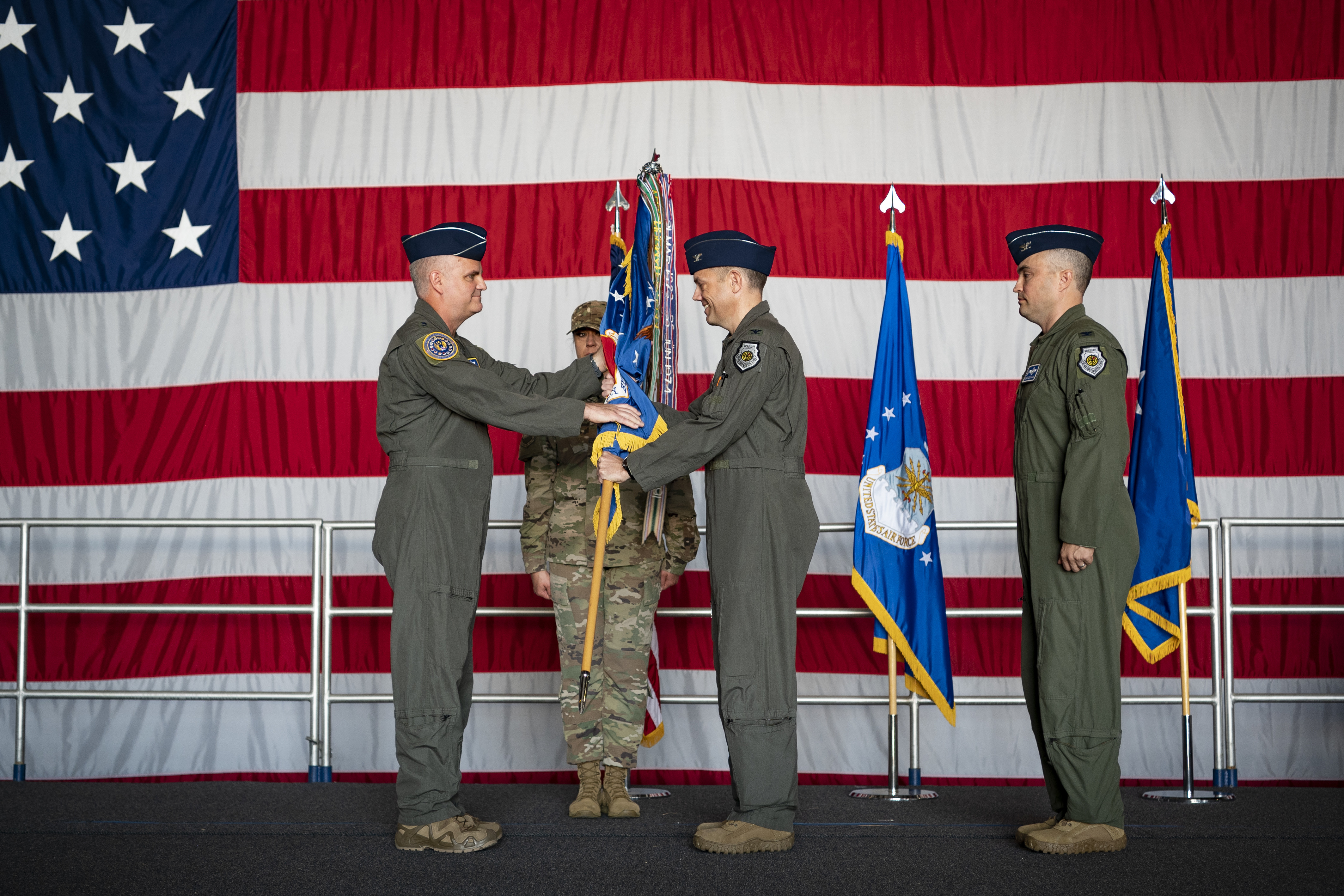 20th Fighter Wing salutes new commander > Shaw Air Force Base > News