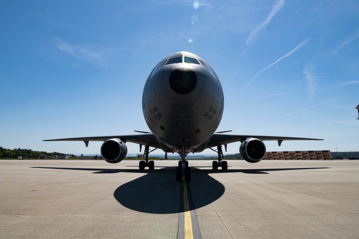 KC-10 Extender aircraft arrive at Spangdahlem AB from JBMDL ...