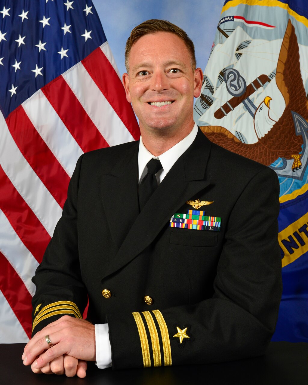xo > Commander, Navy Region Southeast > Bio Detail