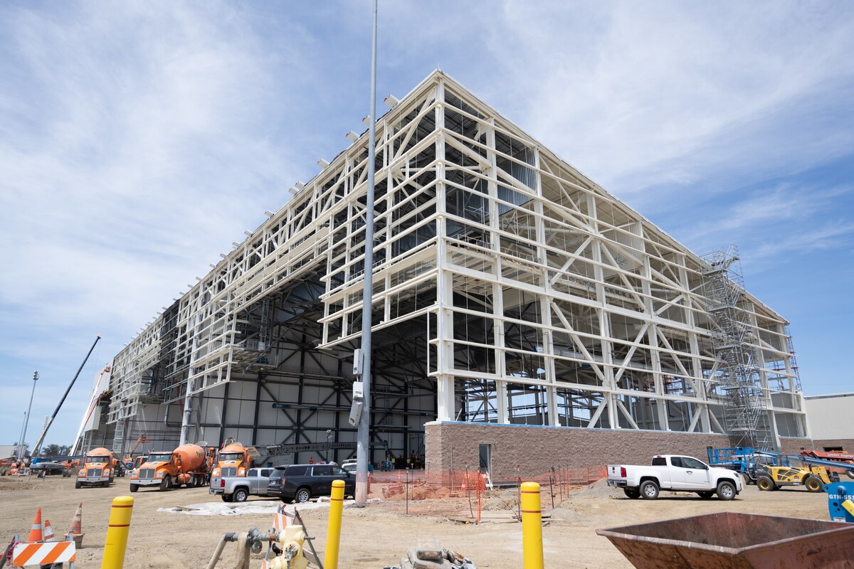 KC-46 hangar construction site at Travis AFB > Travis Air Force Base > News