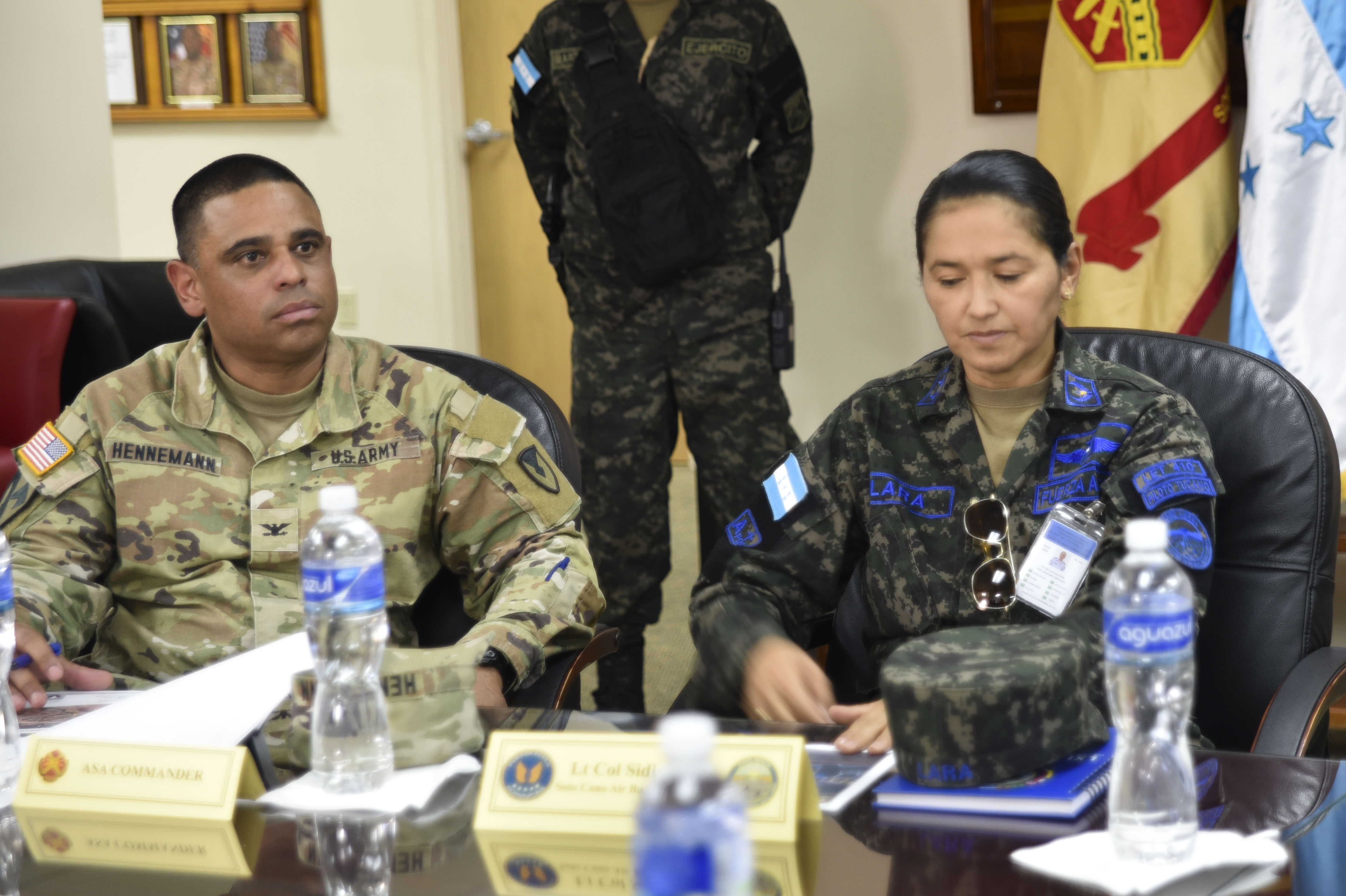 Honduran Secretary of Defense visits Soto Cano Air Base > 505th Command ...