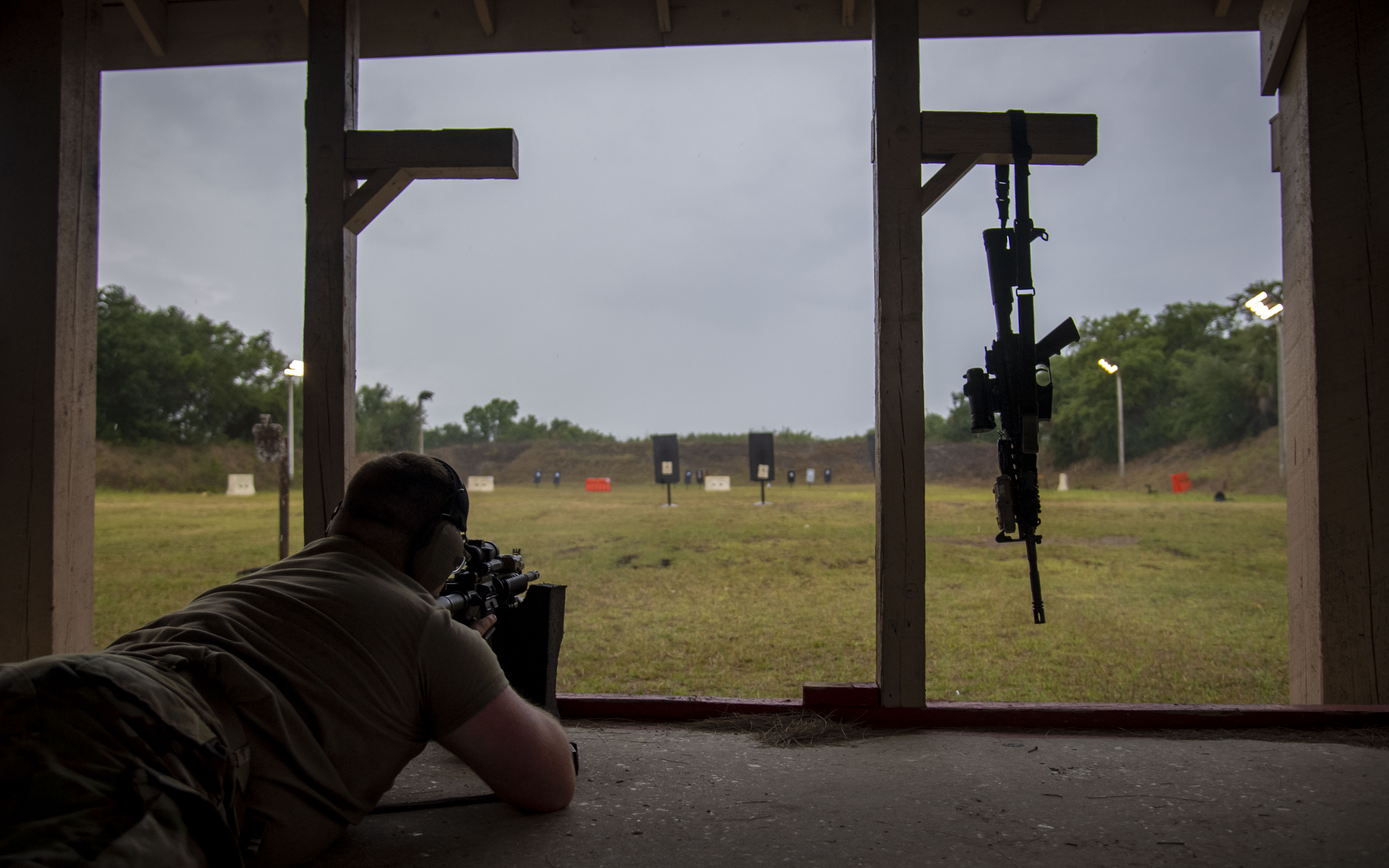 Military and local law enforcement showcase skills in tactical s
