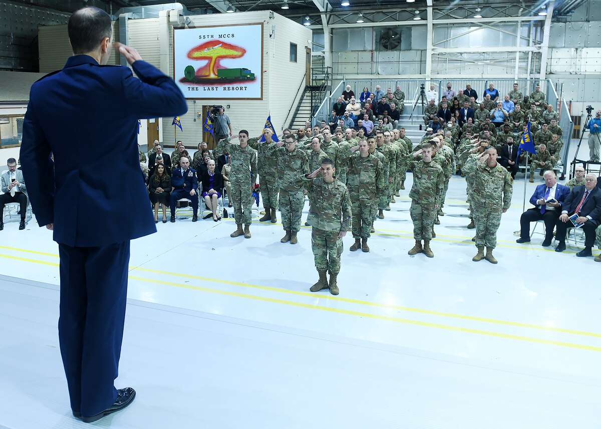 Weather wing welcomes new commander > 557th Weather Wing > Article Display