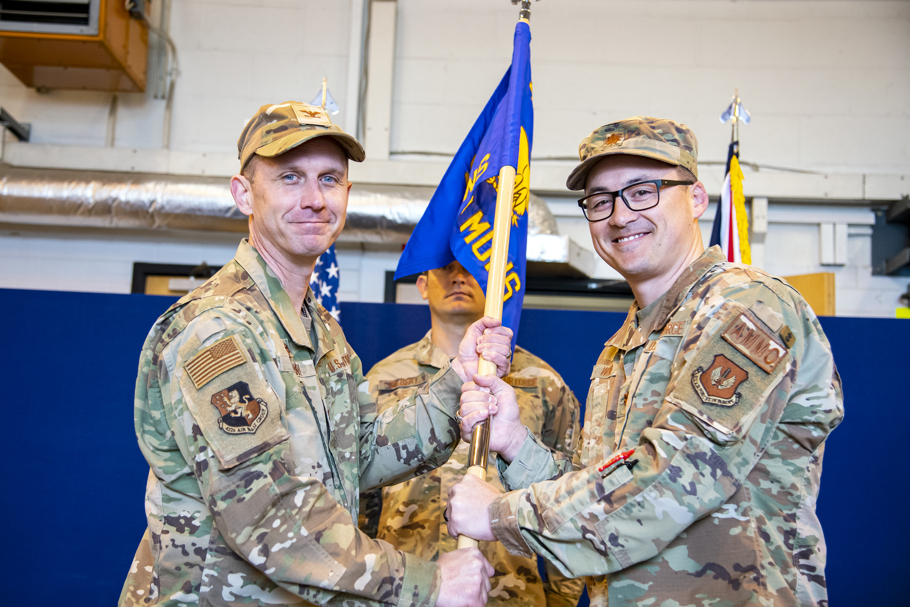 420th MUNS change of command > 501st Combat Support Wing > Article Display