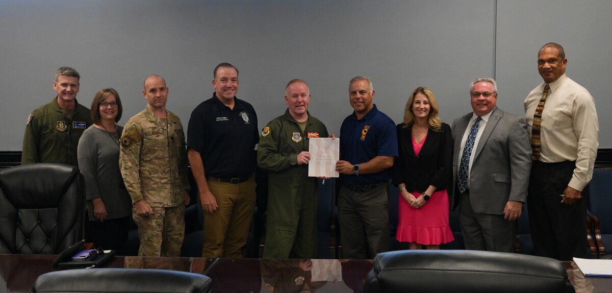 MacDill signs new CBA with AFGE 153 > MacDill Air Force Base > Article ...