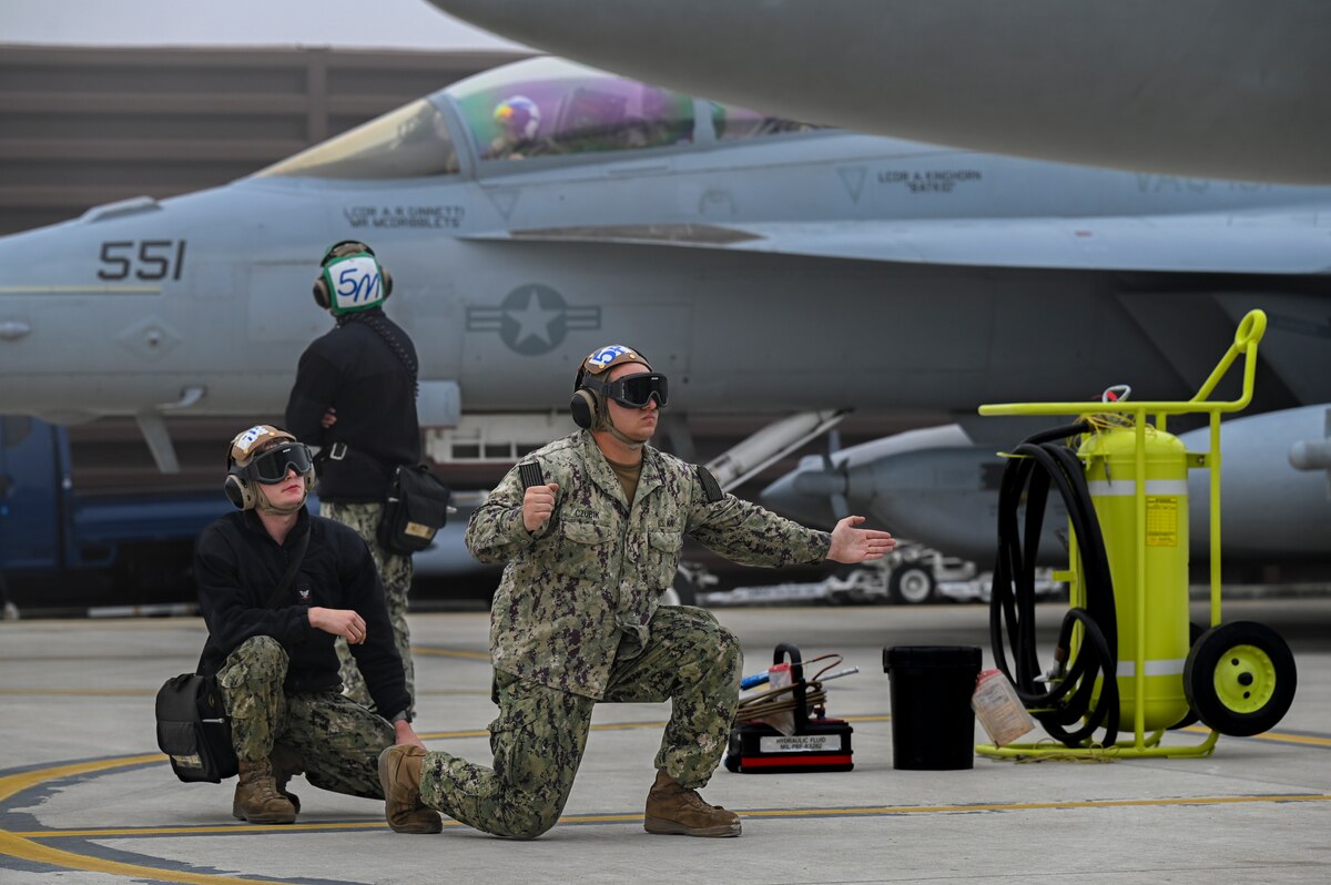 Navy integrates during Osan training > Osan Air Base > Article Display
