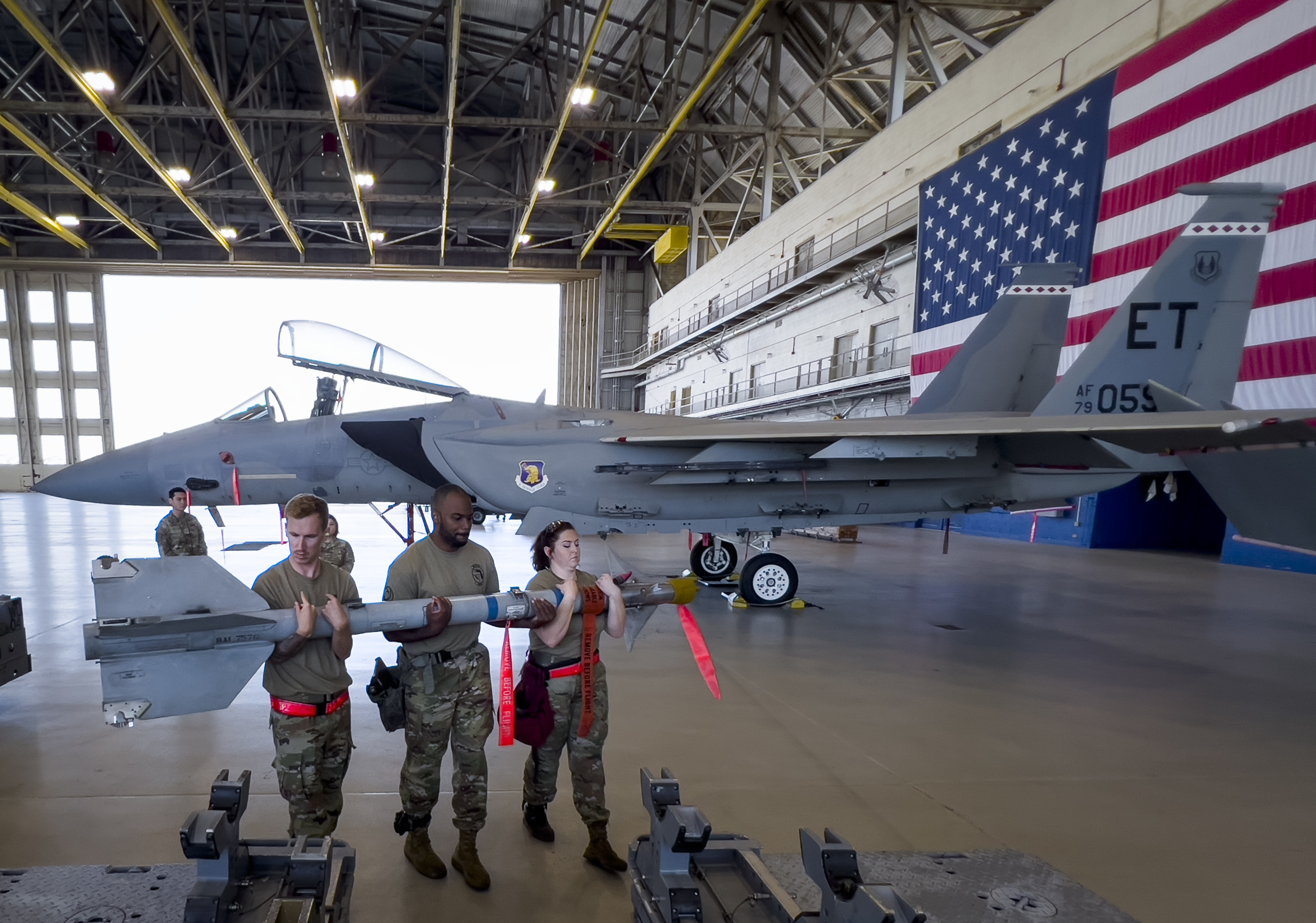 Red battles blue in third quarter weapons competition > Eglin Air Force ...