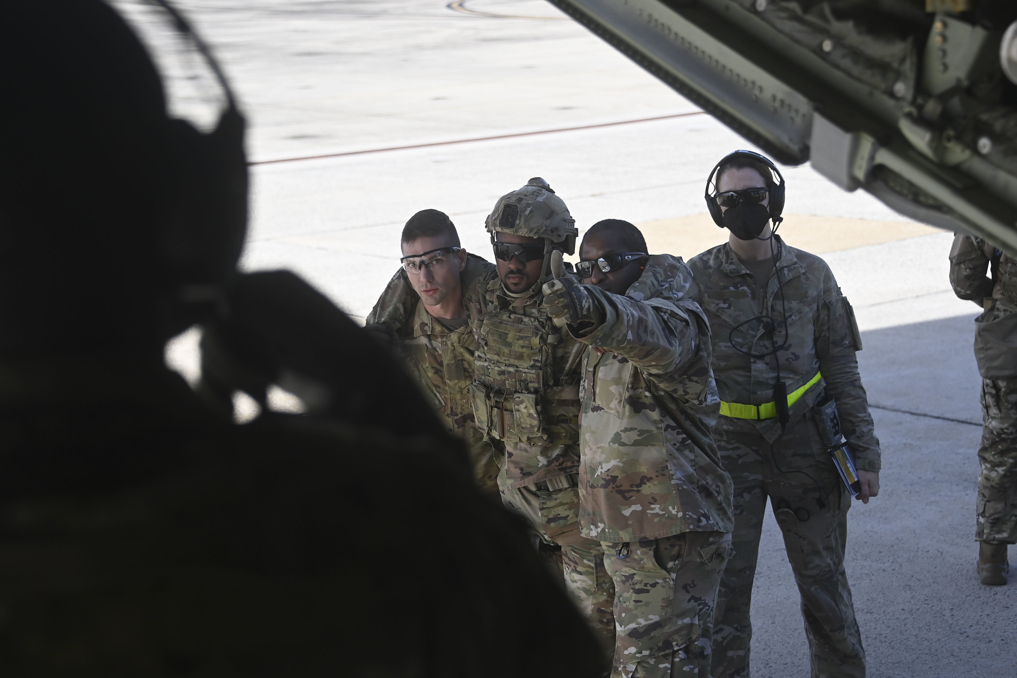 459th medical units, SFS, RegAF, Guard, Navy team for joint training ...