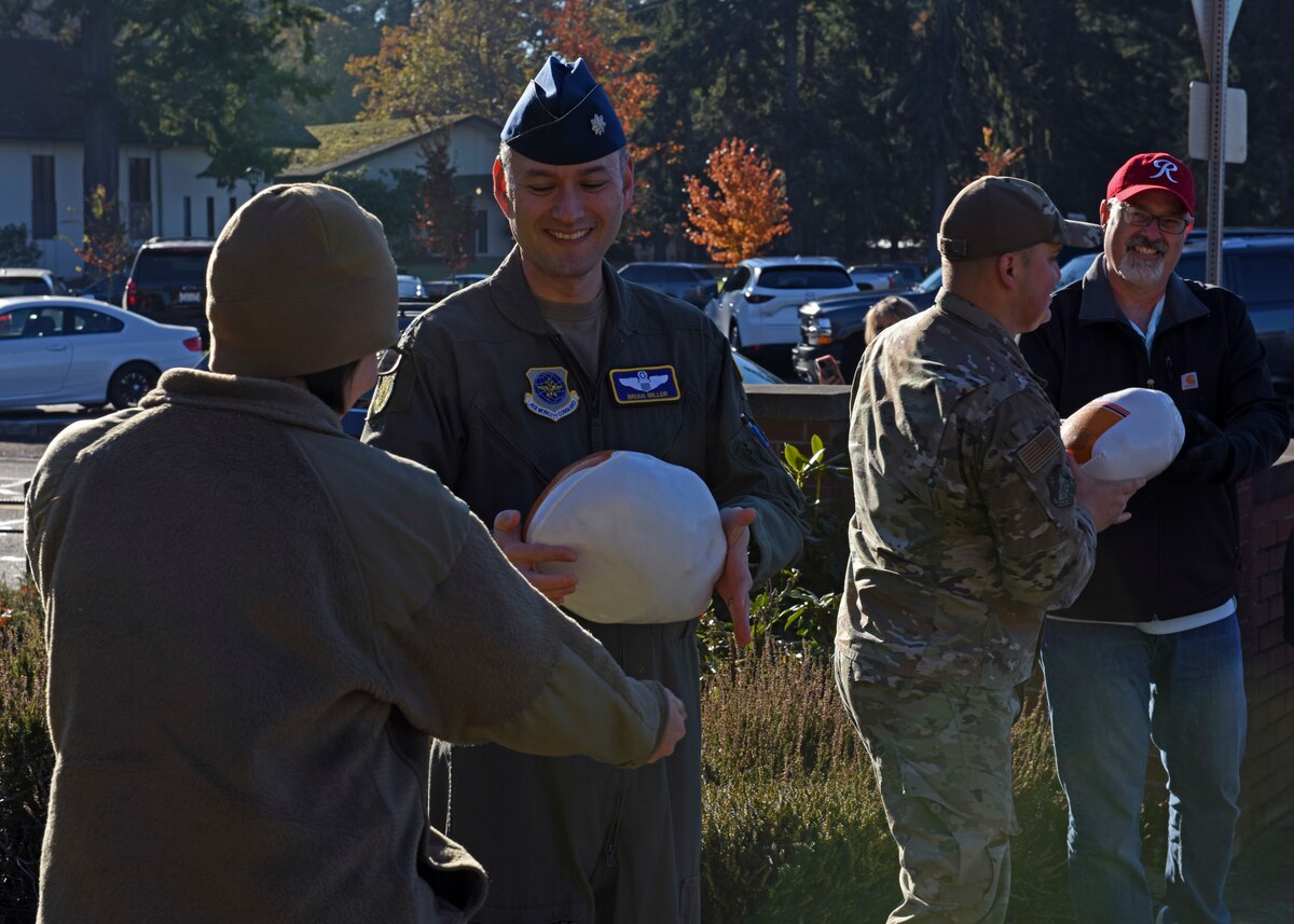 Team McChord holds annual Operation Turkey Drop > Team McChord ...