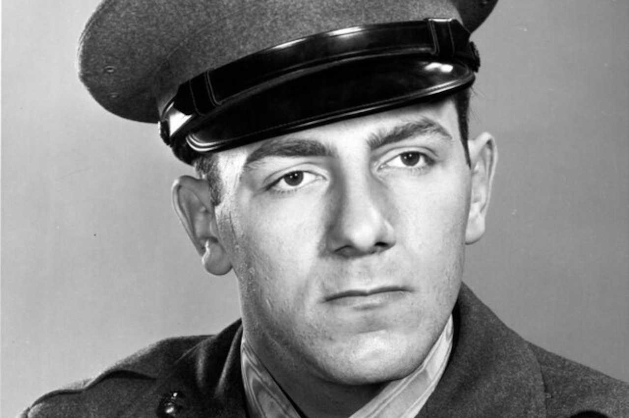 Medal of Honor Monday: Marine Corps Pvt. Hector Cafferata Jr. > U.S ...