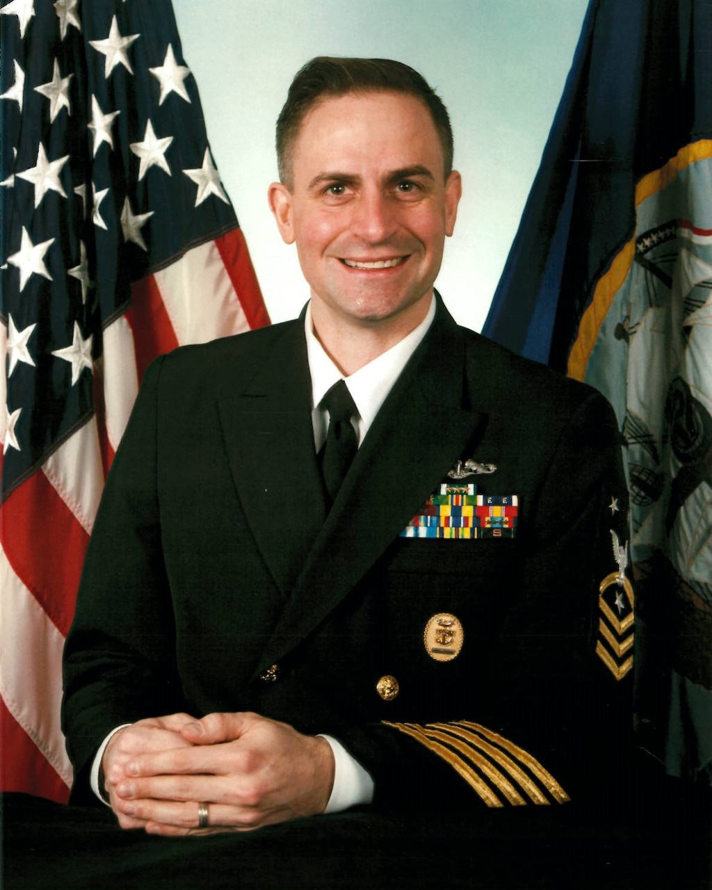 CMC > Commander, Navy Region Mid-Atlantic > Bio Detail