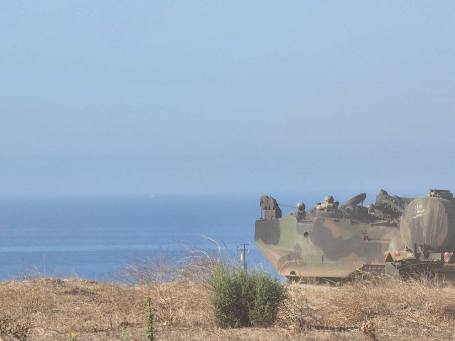 Assault Amphibian Vehicle (AAV) RB1 5-22, RB1 and RB2 instructors ...