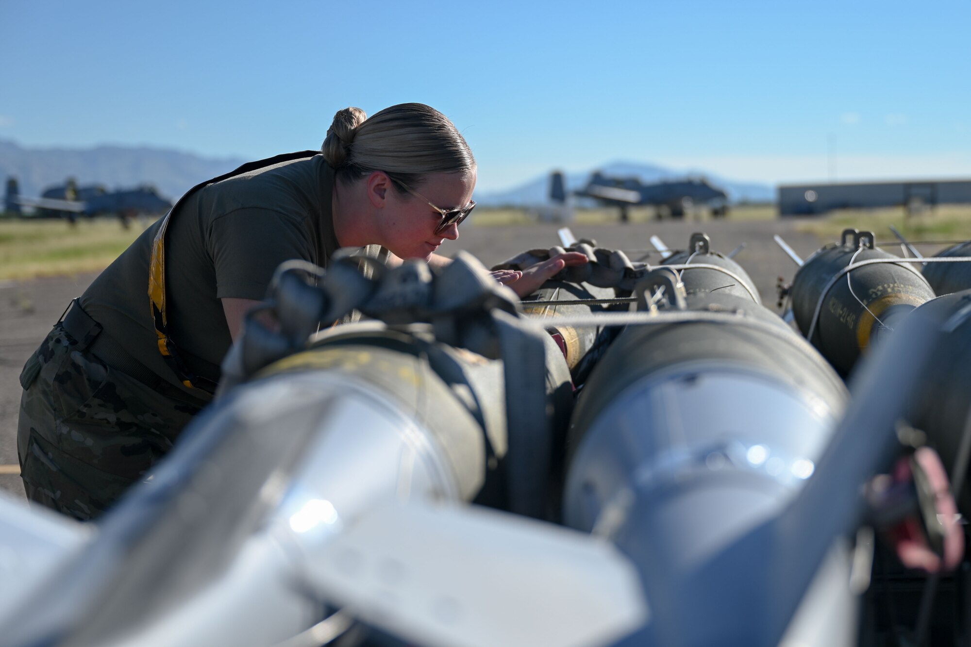 Bombs away: 357th Fighter Generation Squadron at LOLA > Davis-Monthan ...