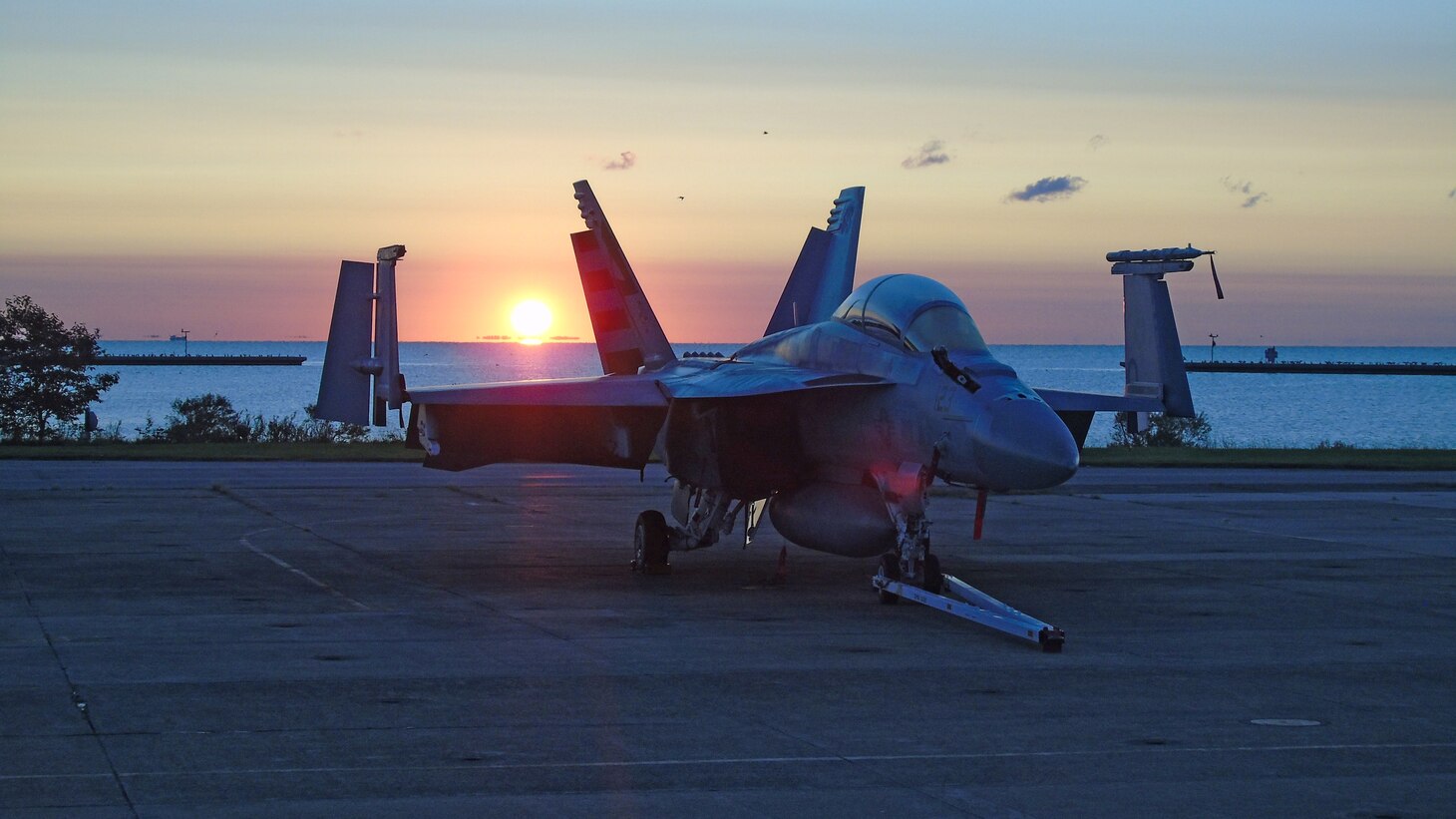 Integrating the Live and Virtual Environments for Development and ...