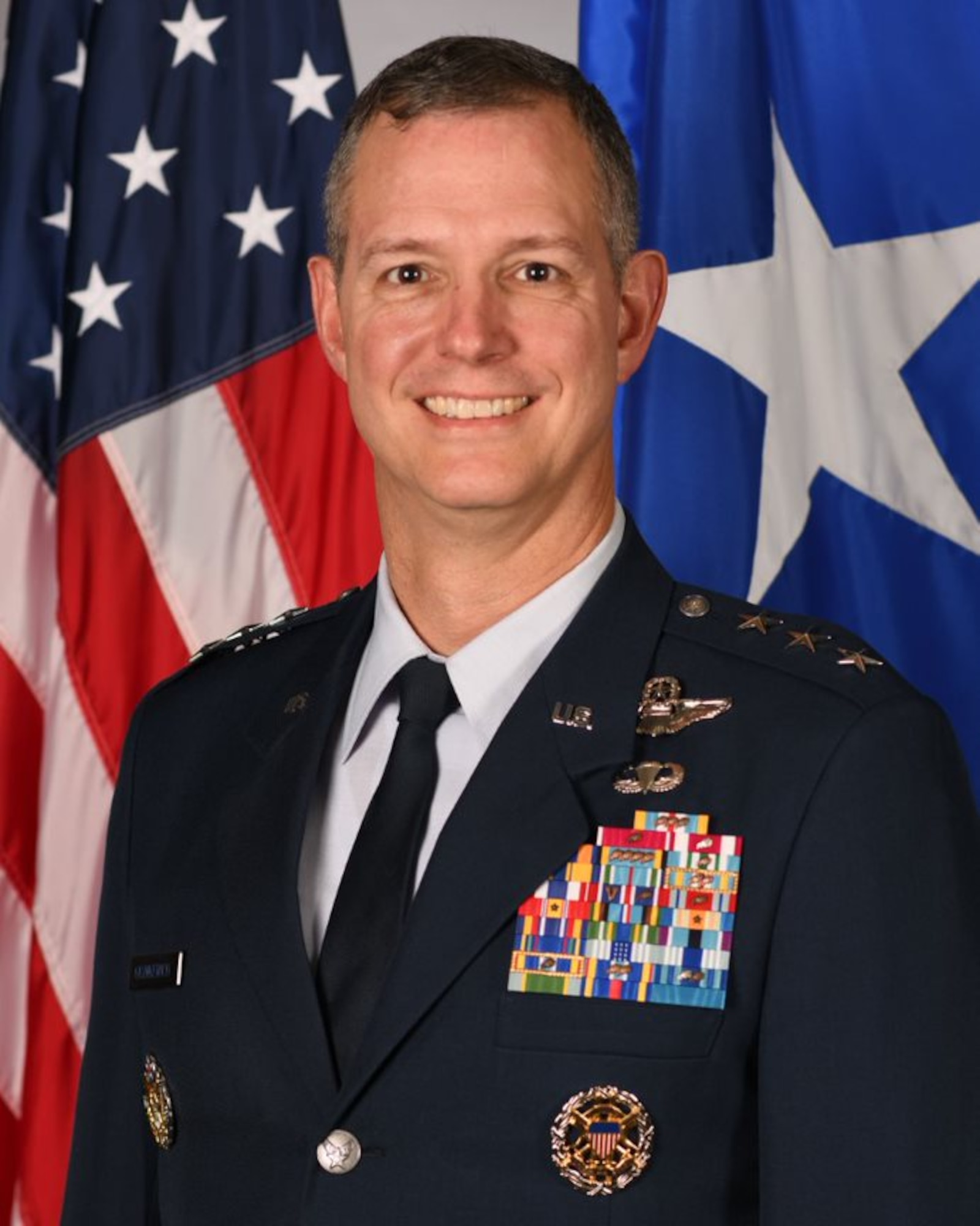 ALEXUS G. GRYNKEWICH > Air Force > Biography Display