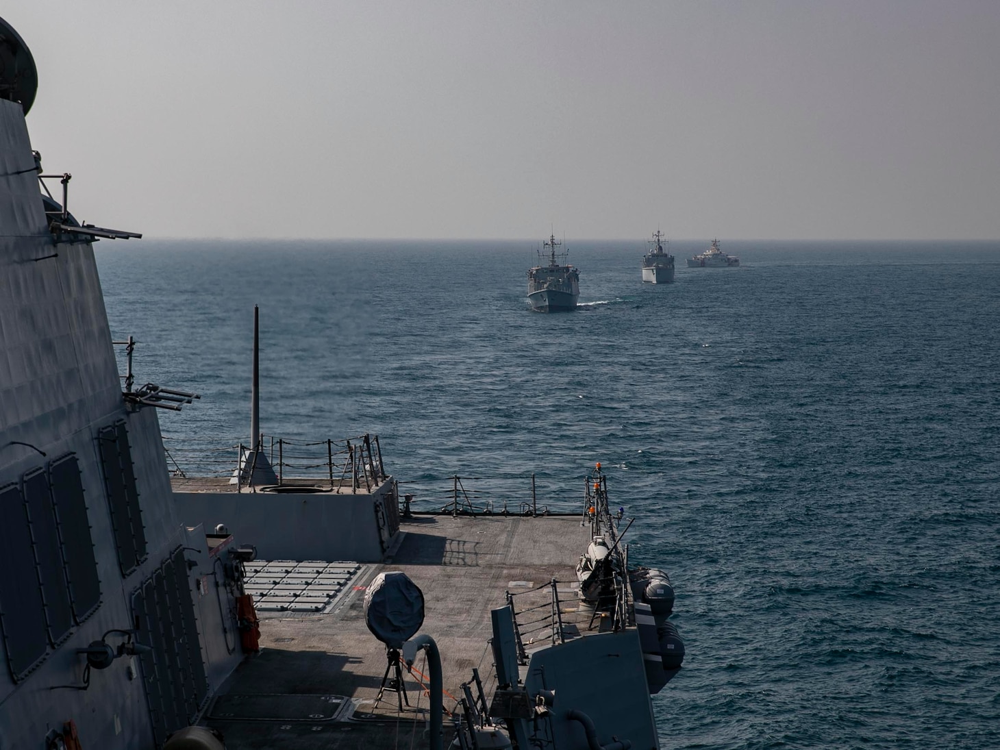 U.S., UK Navies Conduct Unmanned Exercise in Arabian Gulf > United ...