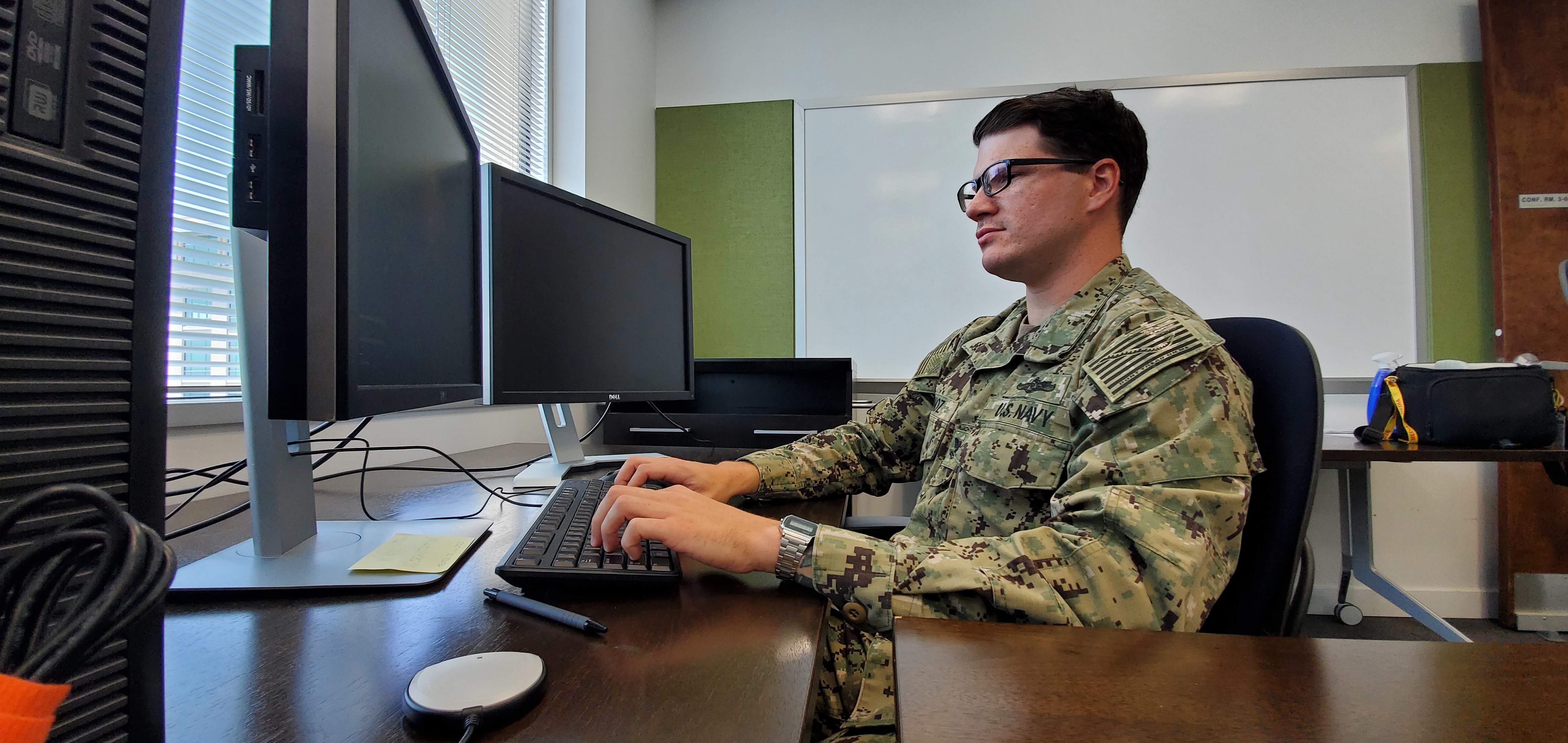 Navy Reserve Sailors Secure Navy Networks in Operation Cyber Dragon ...