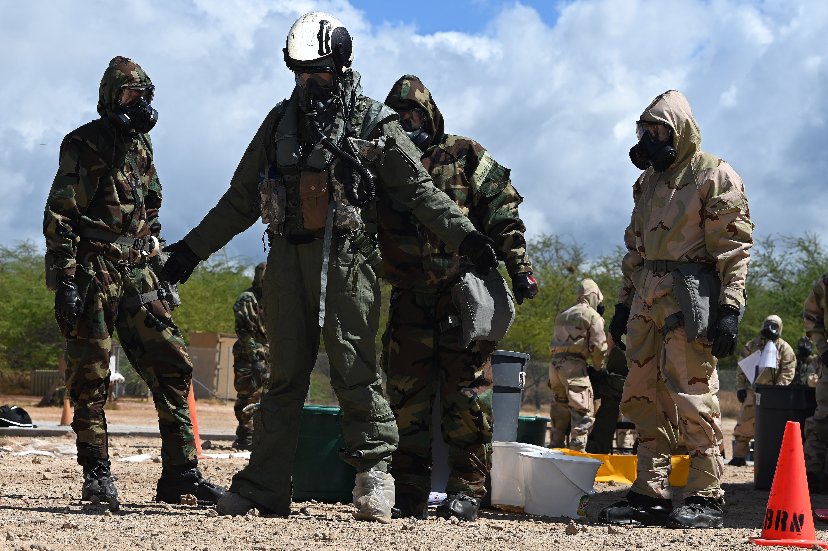 Marine Corps Cbrn The Army Is Testing Out CBRN Gear That Is Less