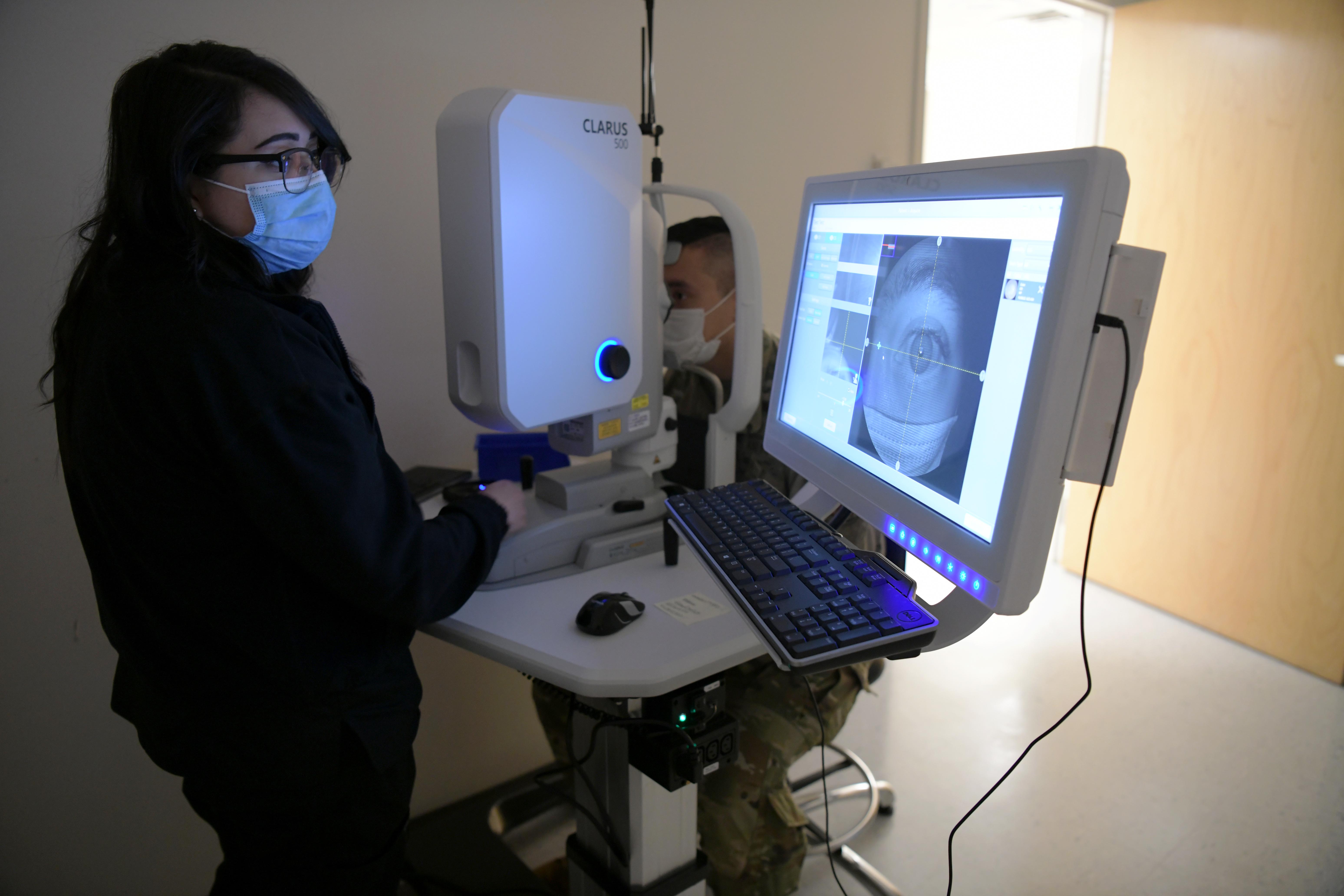 78th MDG Optometry: Vision readiness for Airmen > Hill Air Force Base ...