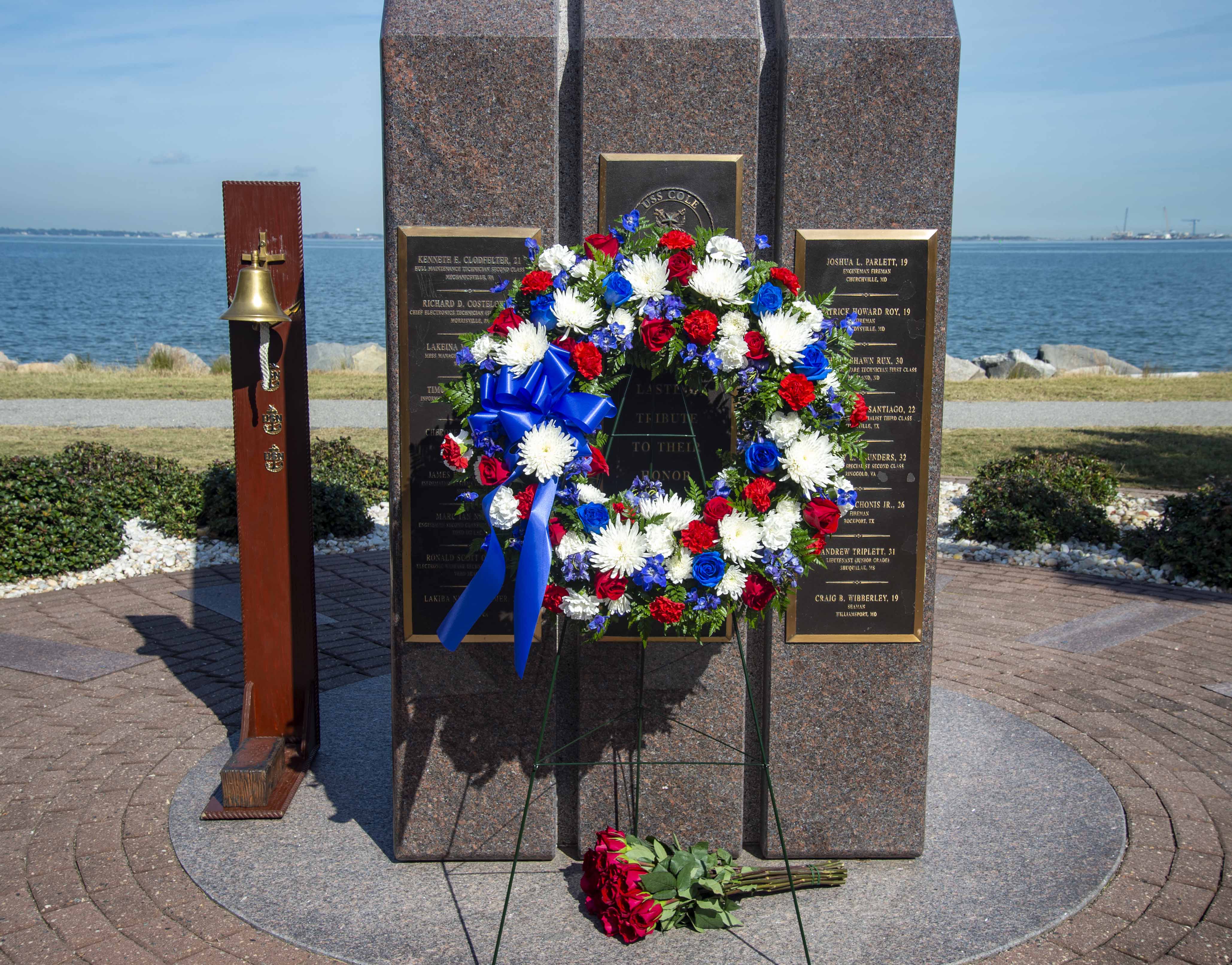 USS Cole Honors their Heroes > Commander, Naval Surface Force Atlantic ...