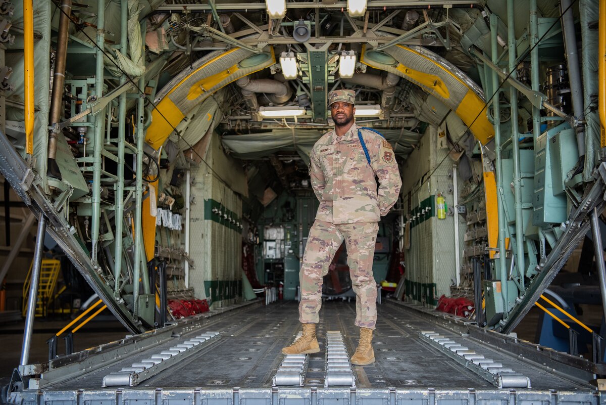 Military training leaders share experiences as Force Generators > 37th ...