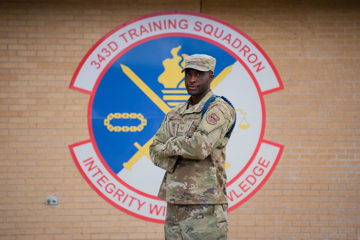 Military training leaders share experiences as Force Generators > 37th ...