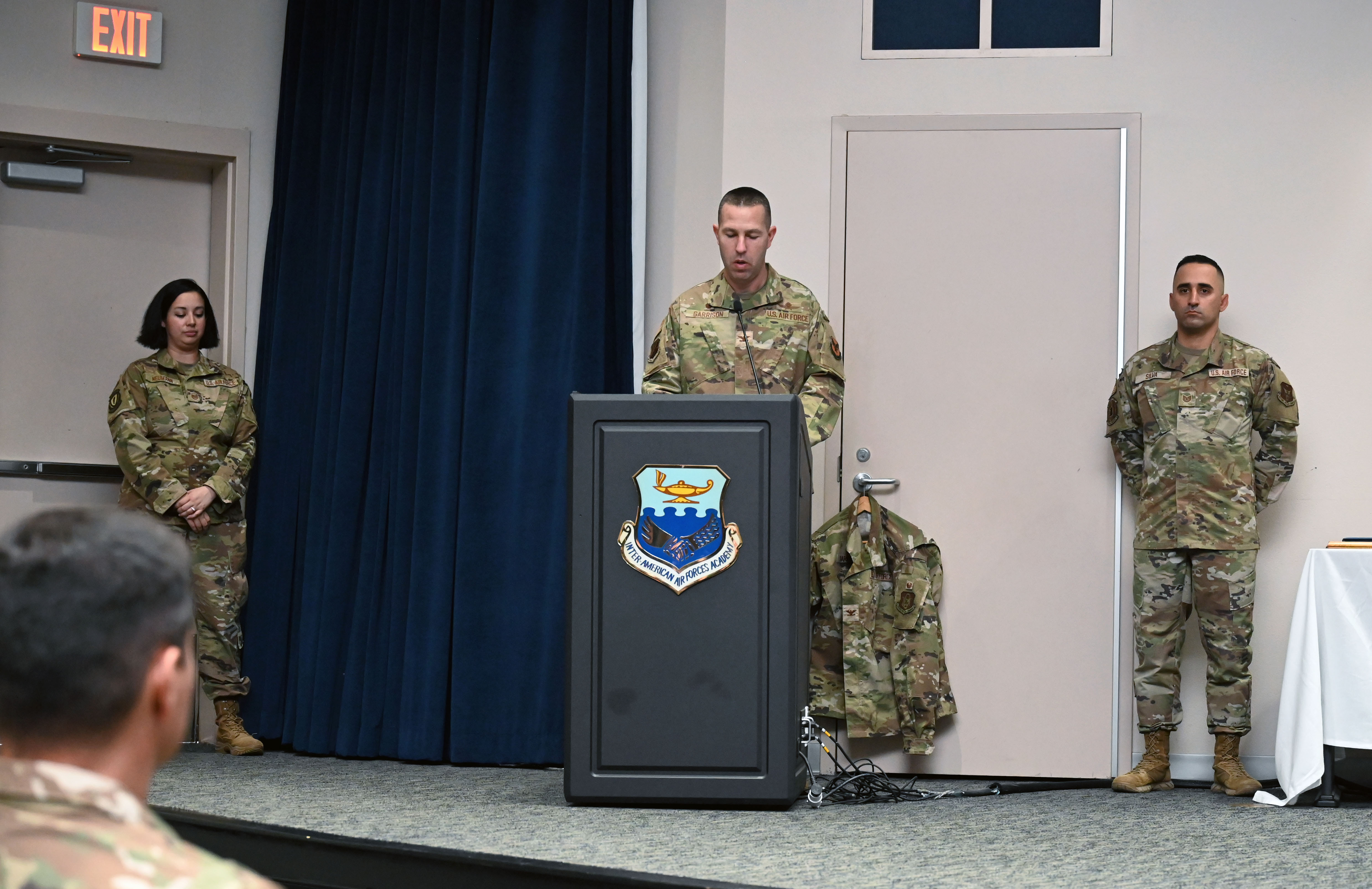 860th COG changes commanders > 960th Cyberspace Wing > Article Display