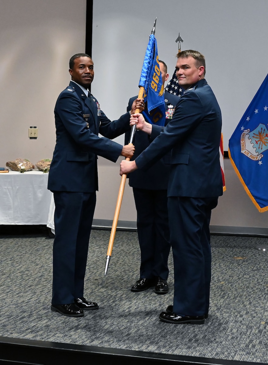 960th COG receives new commander > 10th Air Force > Article Display