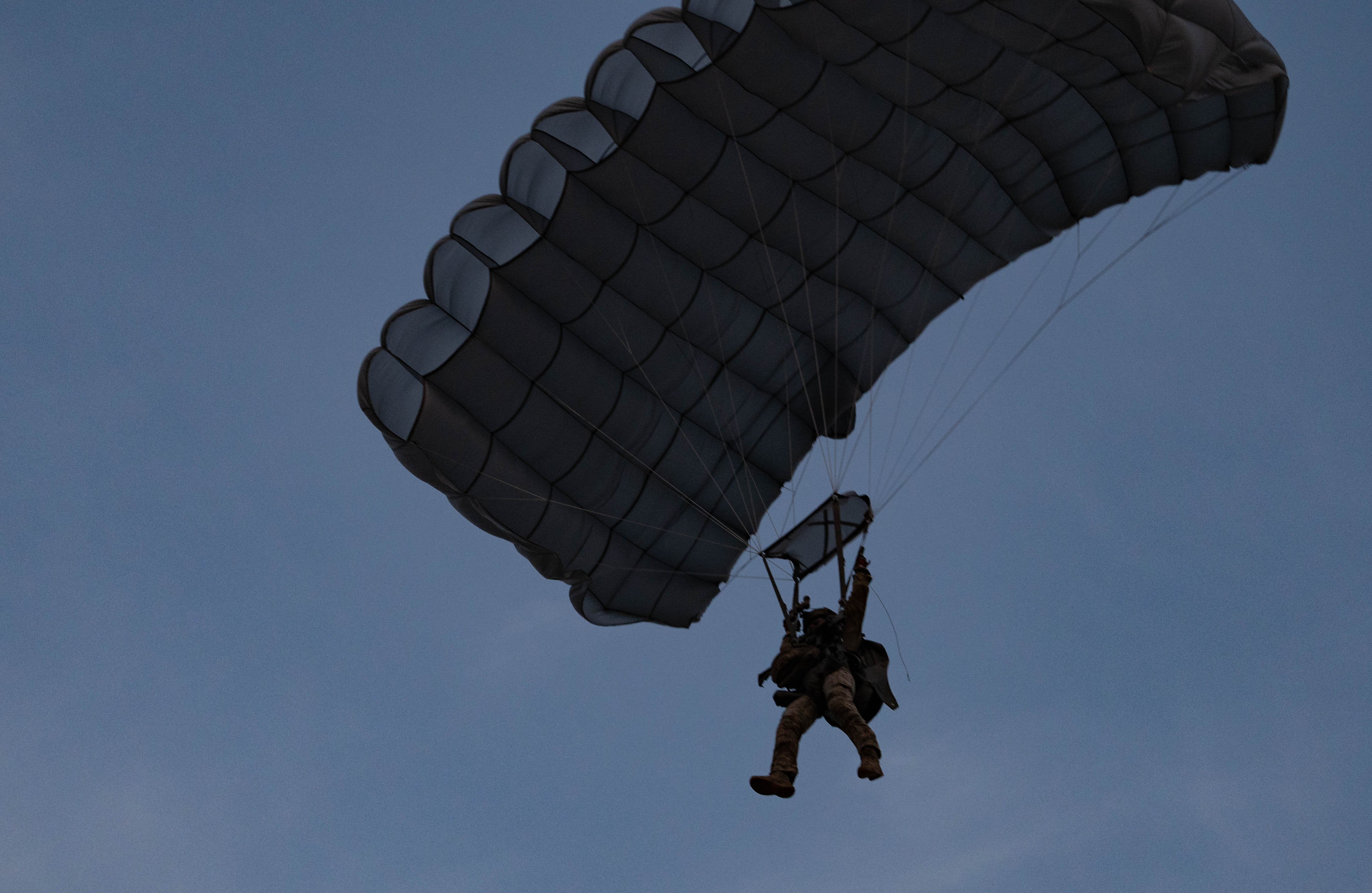 Shadows in the Night: Kunsan hosts combined SOF training > Pacific Air ...