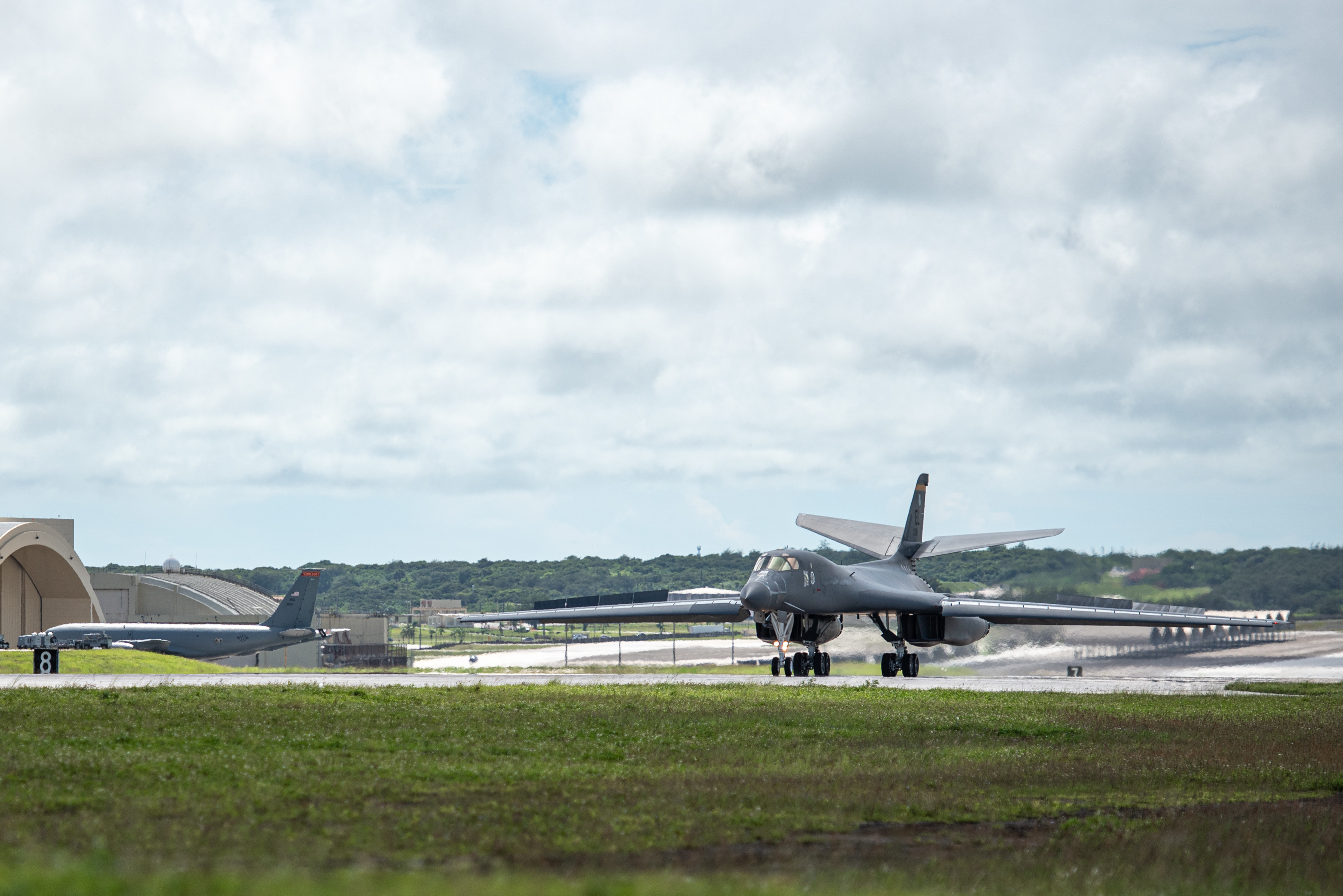 B-1B Bomber Task Force returns to Guam for multilateral training ...