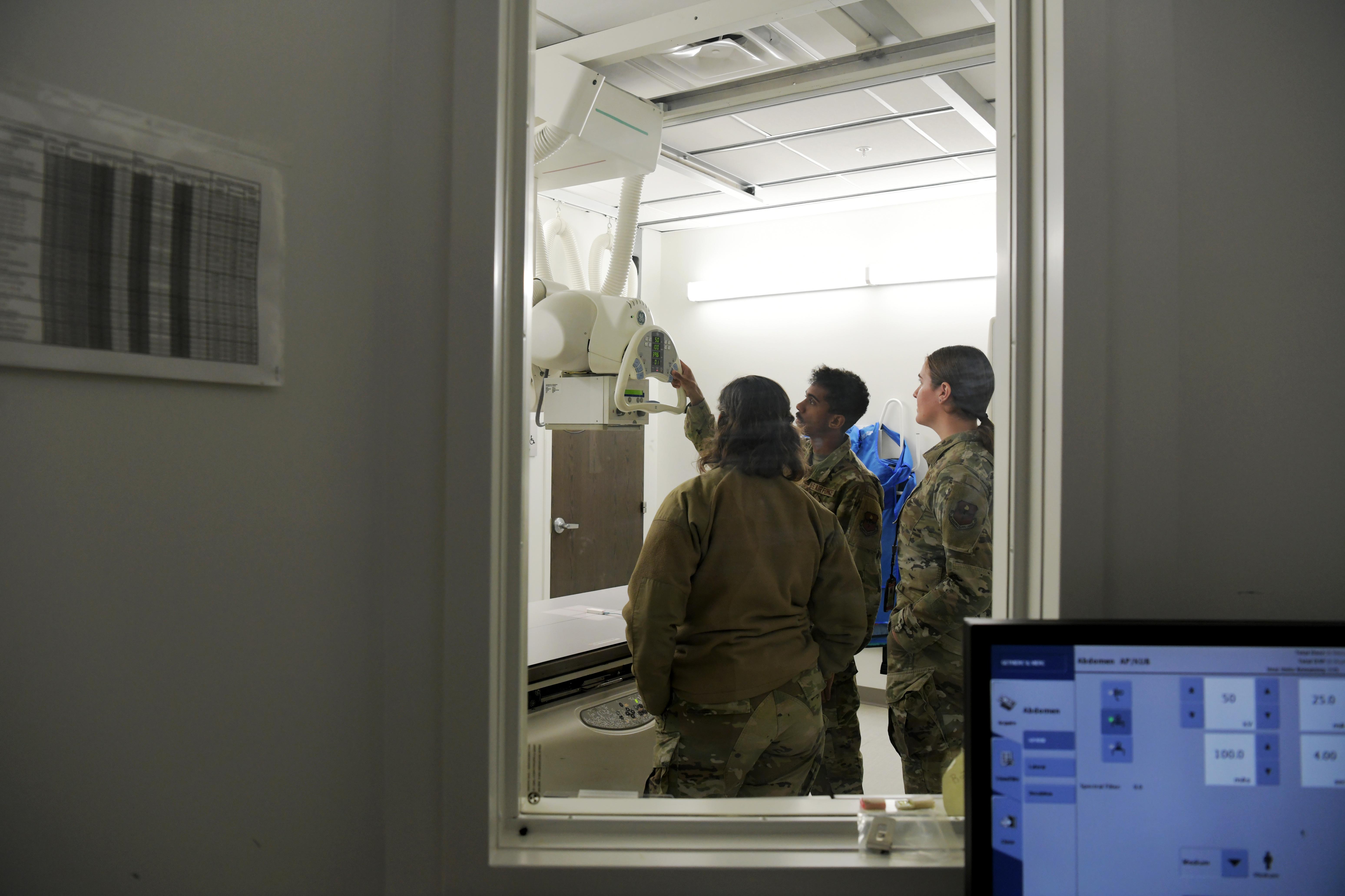 78th HCOS BMETs: Medical maintenance sustaining the warfighter > Eglin ...