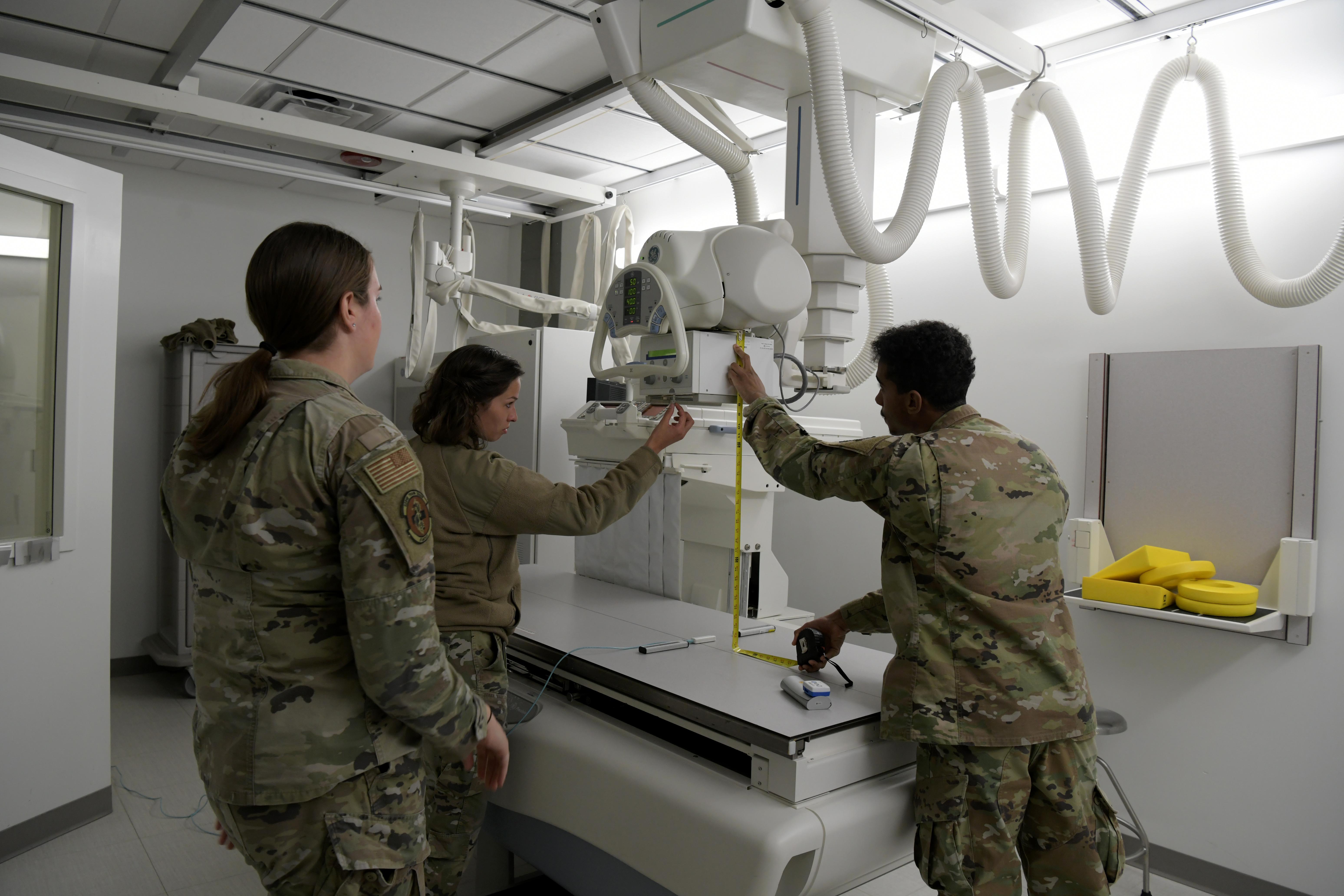 78th HCOS BMETs: Medical maintenance sustaining the warfighter > Air ...