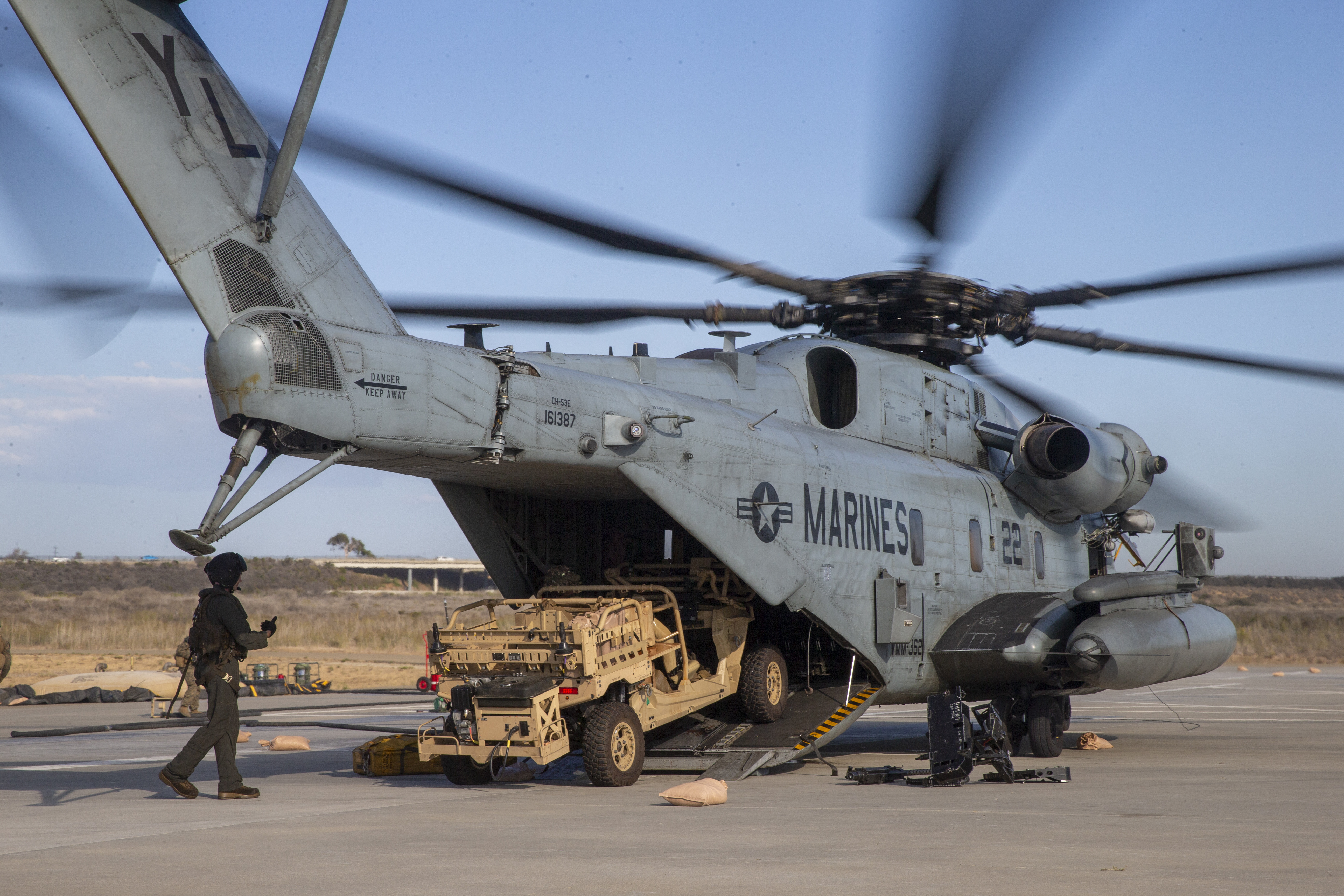 CH-53E Super Stallion