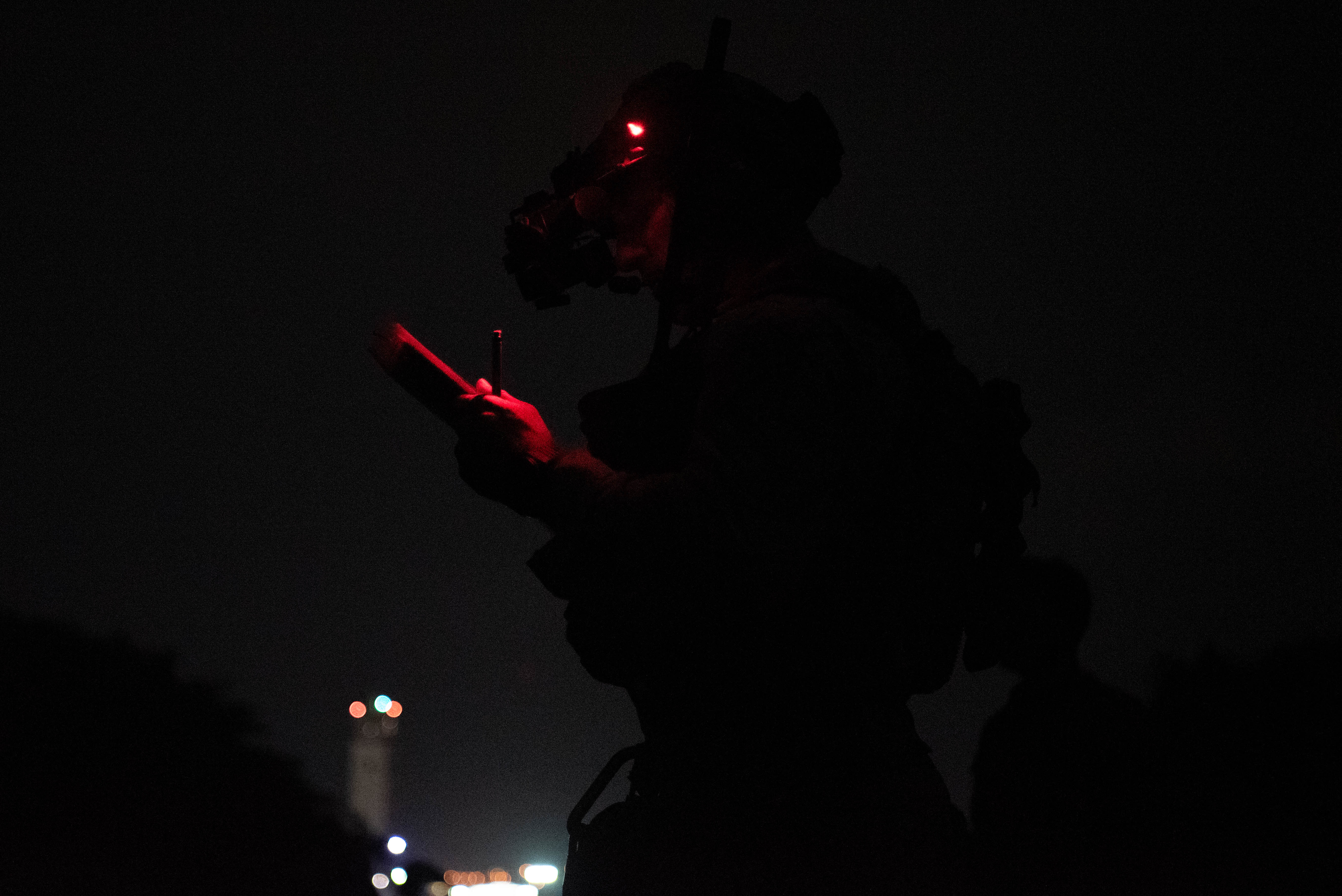 Special Tactics Airmen conduct nighttime rescue training > Kadena Air ...