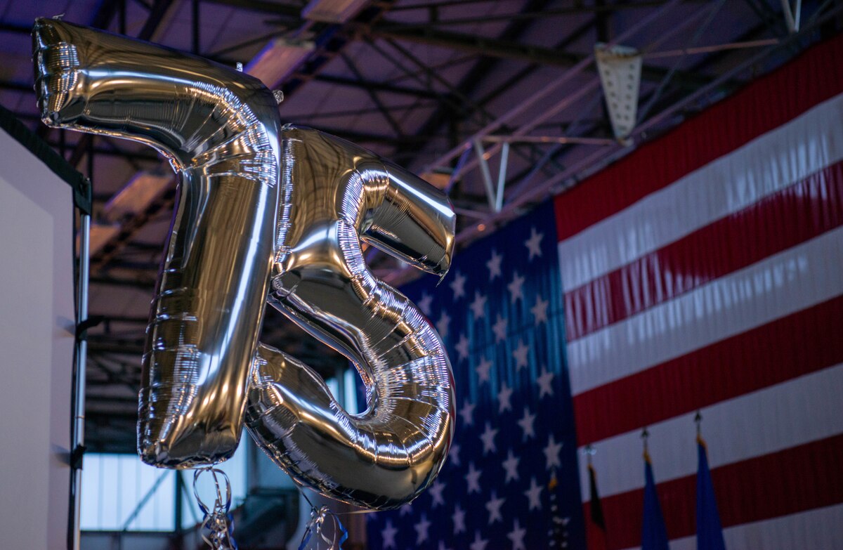 The 86th Airlift Wing celebrates the Air Force Gala > Ramstein Air Base ...
