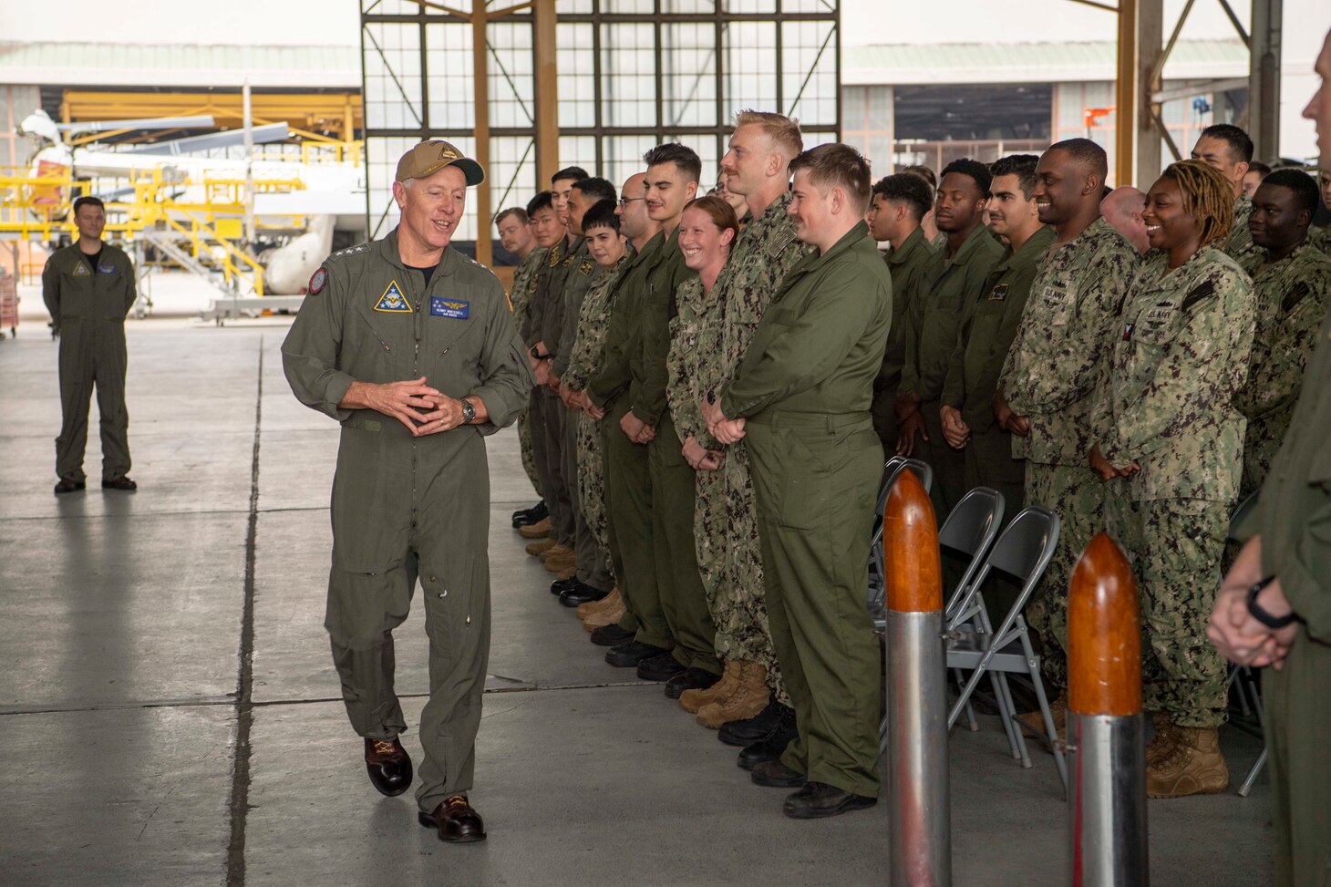 HSC-3, HSC-4, VRM-30 Receive Navy's Highest Flight Safety Award ...