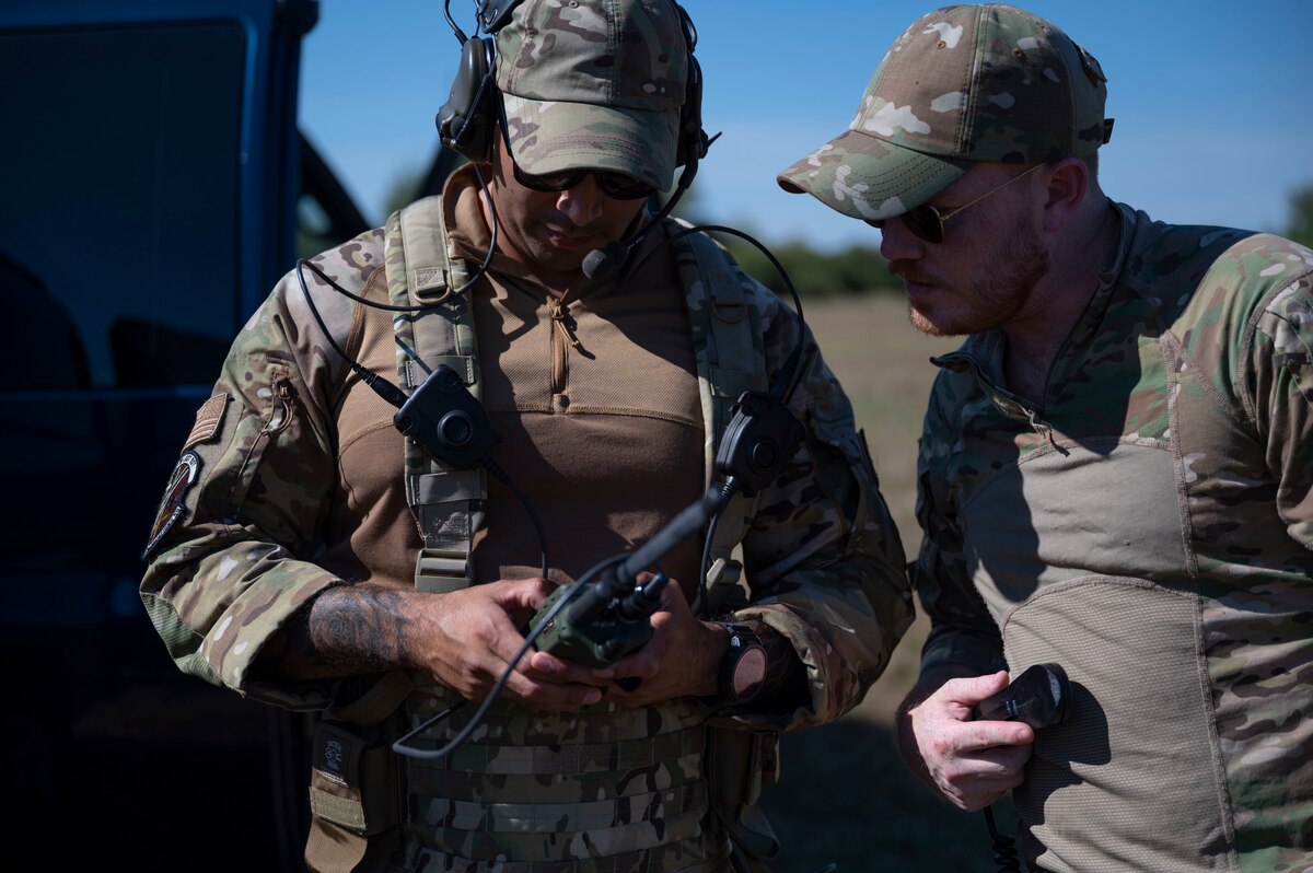 1 CBCS, 37th AS employ Link 16 extension capability > Ramstein Air Base ...