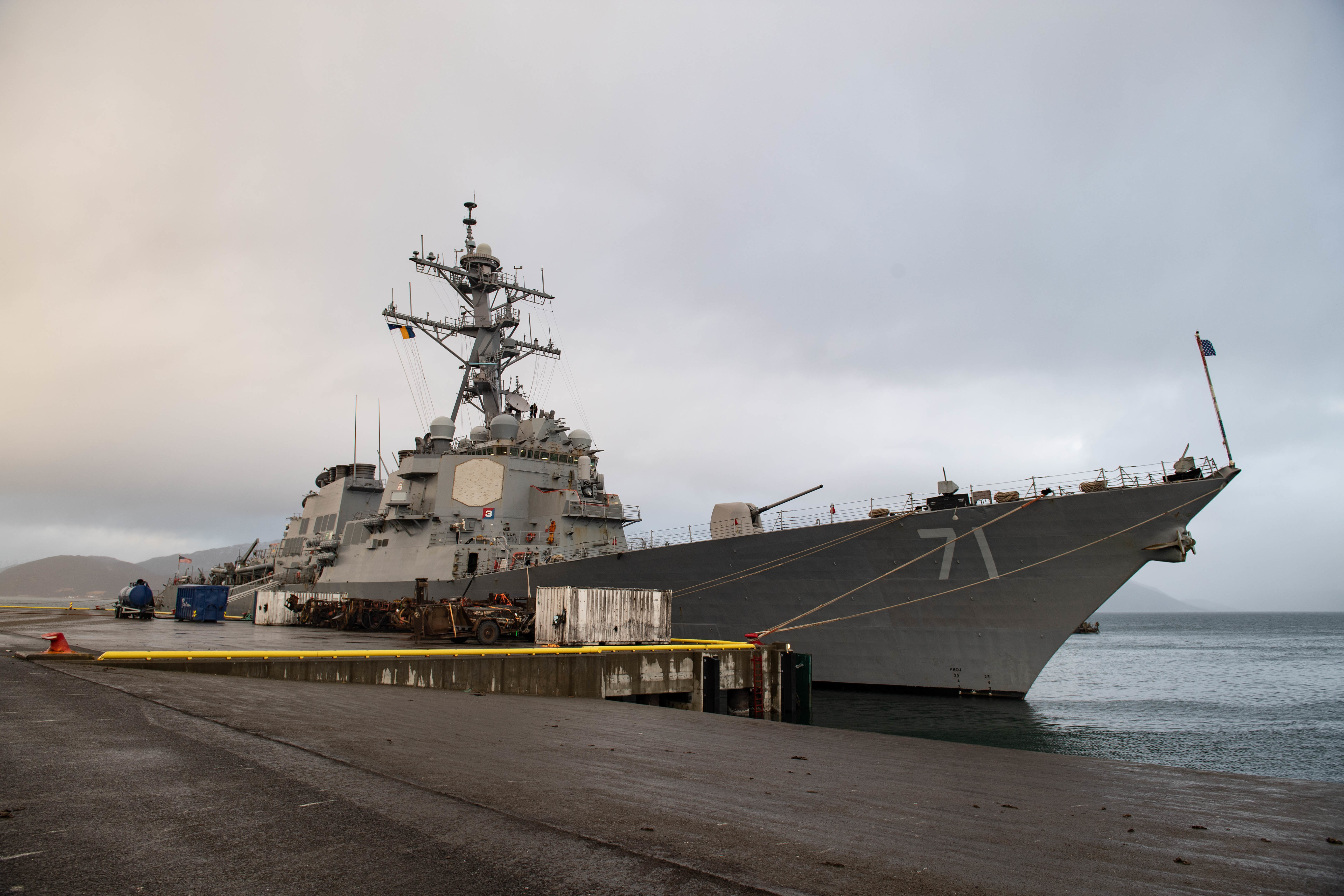 USS Ross (DDG 71) concludes time as a FDNF-E ship > United States Navy ...