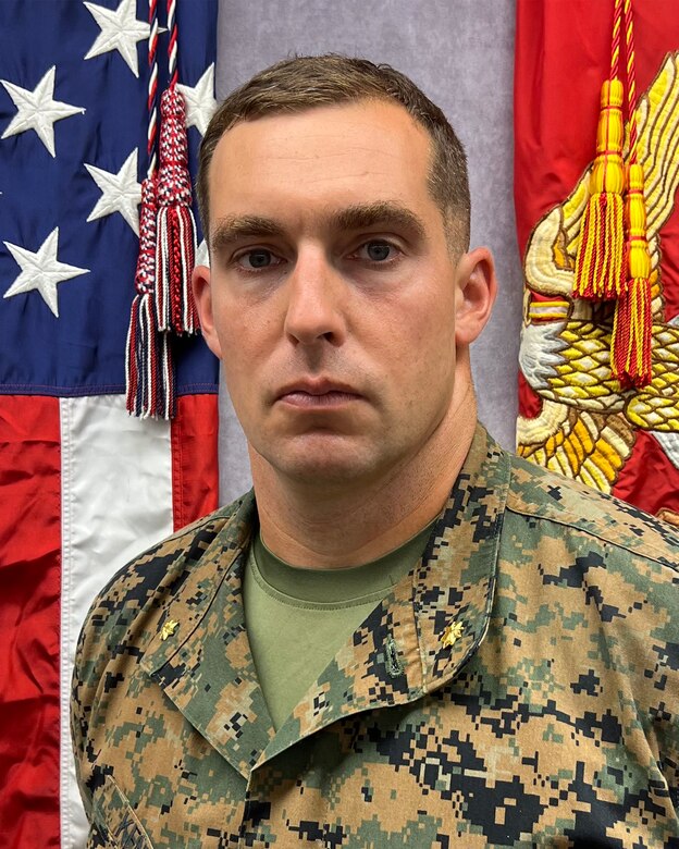 Inspector-Instructor > U.S. Marine Corps Forces Reserve > Biography