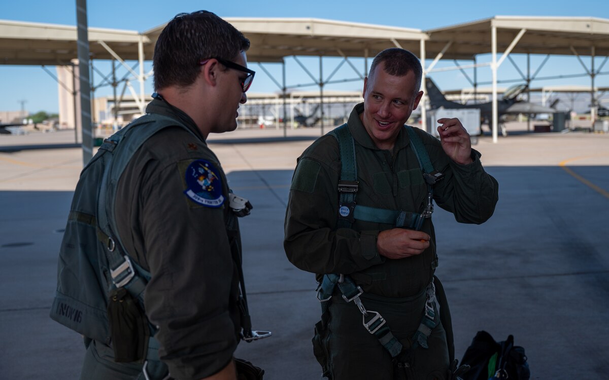 Spark Tank Winner Selected for Familiarization Flight > 505th Command ...