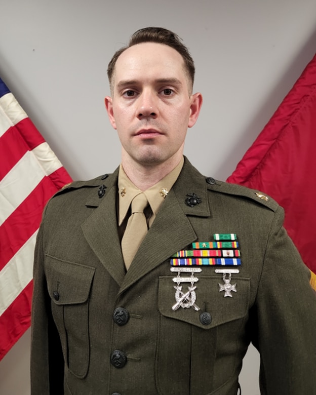 Commanding Officer > Marine Corps Forces Reserve > Biography