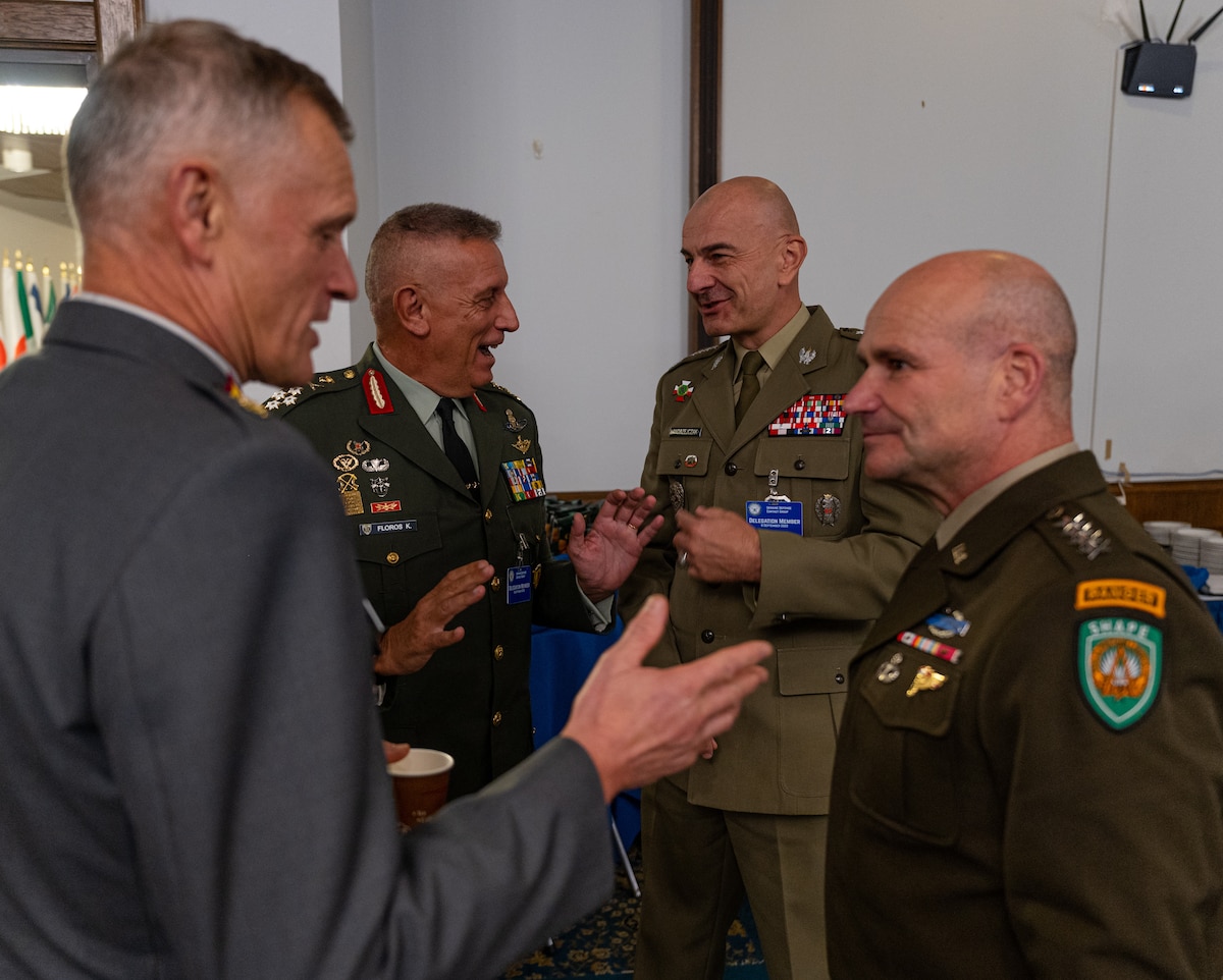 US Secretary of Defense hosts world leaders fifth UDCG > Ramstein Air ...