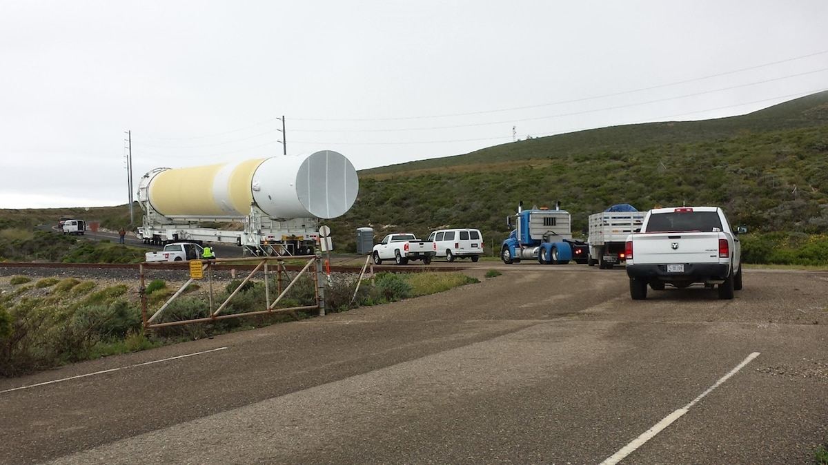It’s a convoy! > Vandenberg Space Force Base > Article Display