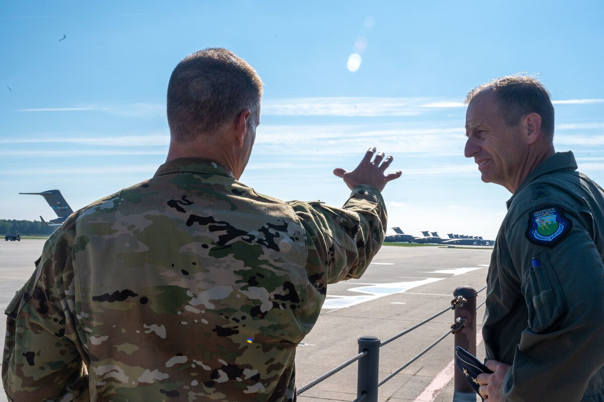 18th AF CC experiences Dover AFB mission > Dover Air Force Base > News