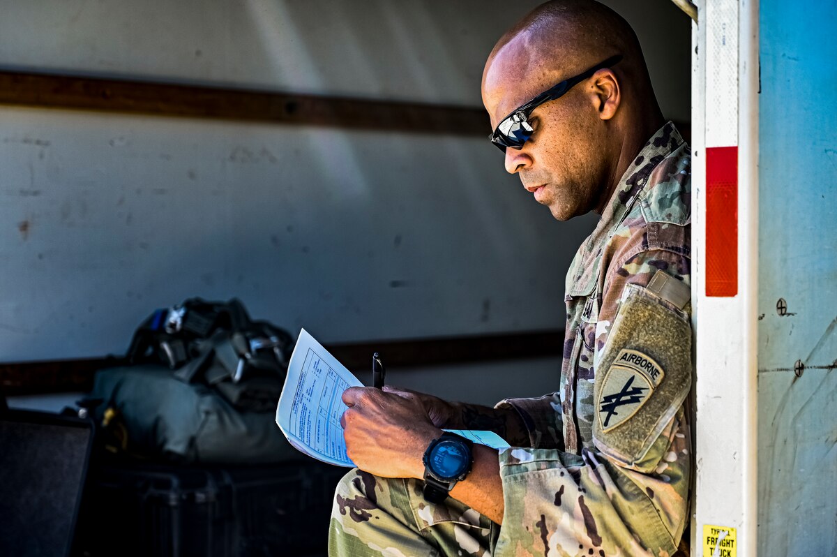 404th Civil Affairs Battalion conducts Airborne Ops > Joint Base ...