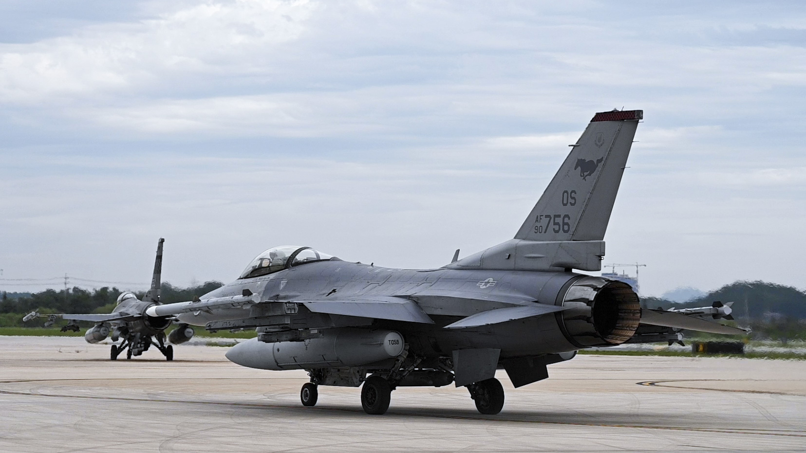 Osan Airbase trains on the Alternate Landing Strip > Osan Air Base ...