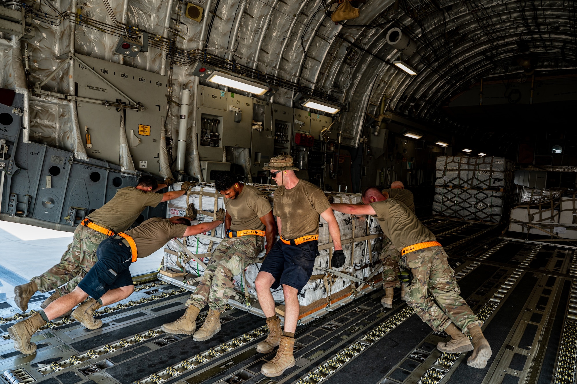 AFCENT concludes support to USAID Pakistan Mission > 521st Air Mobility ...