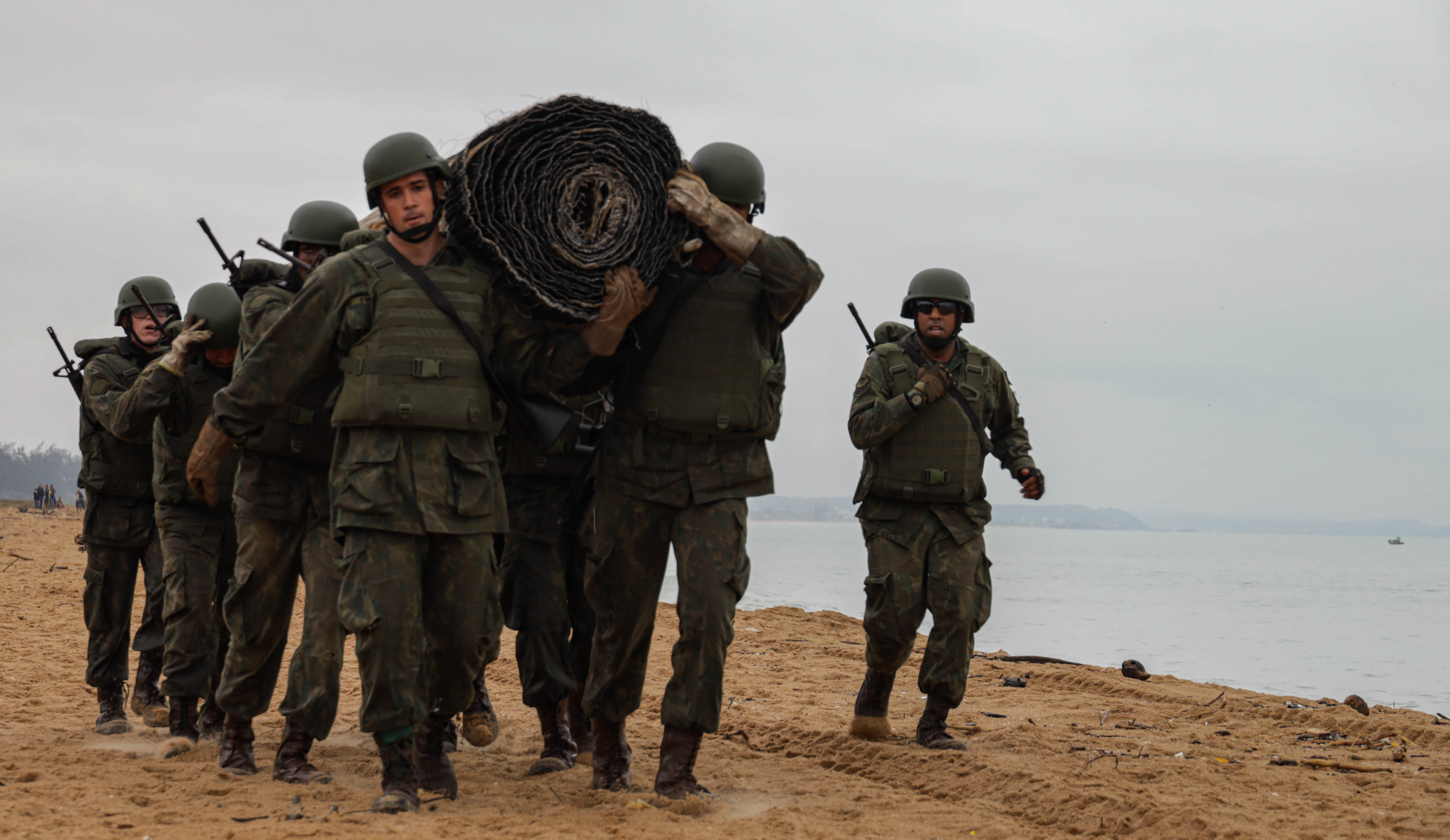 UNITAS 2022: U.S. Marines Participate in Amphibious Landing with ...